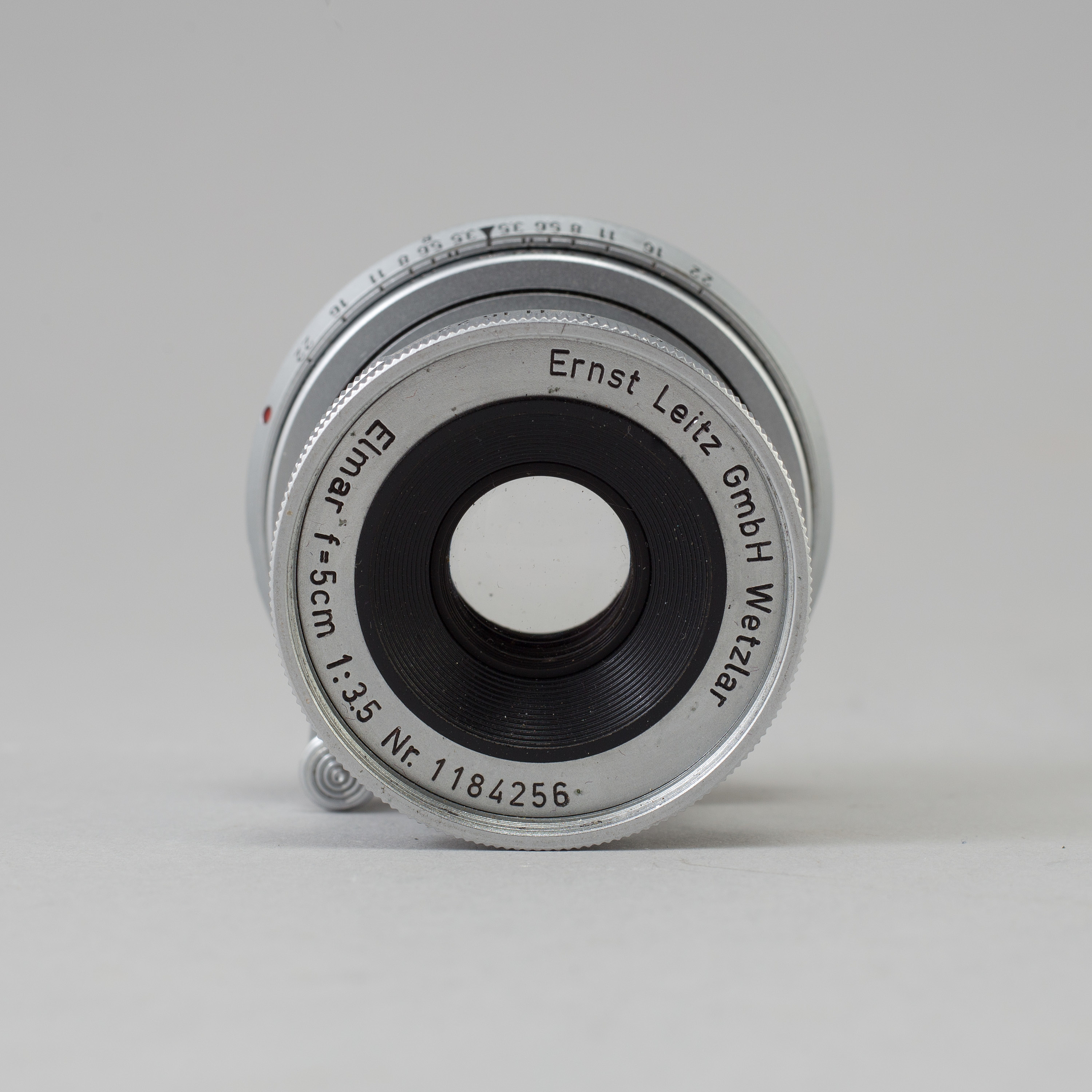 A chrome Leica Elmar f=5 cm 1:3,5 lens no 1184256. Designed by Max ...