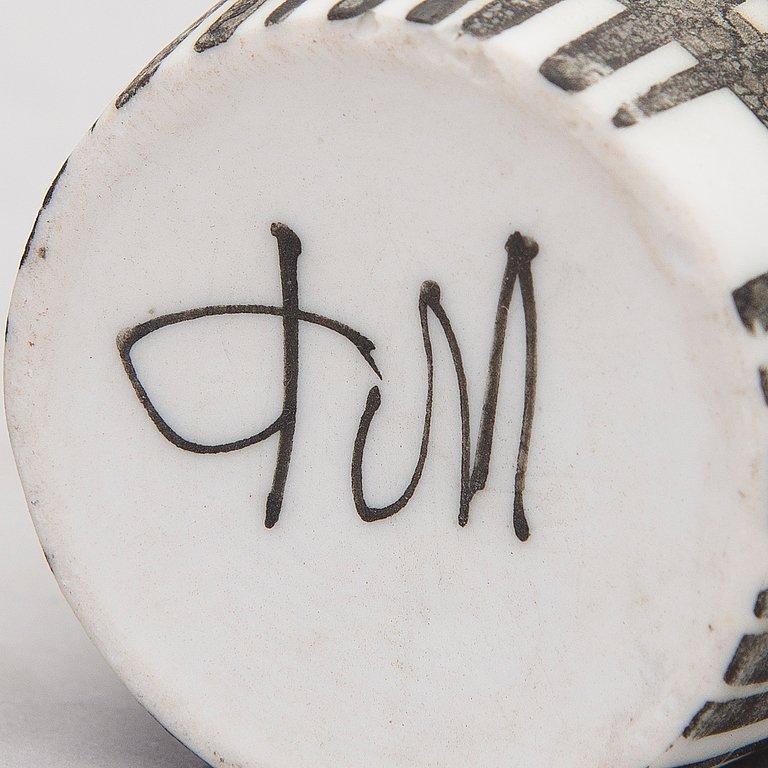 TOINI MUONA, kolme MUKIA, keramiikkaa, signeeratut TM. 1960/1970-luku ...