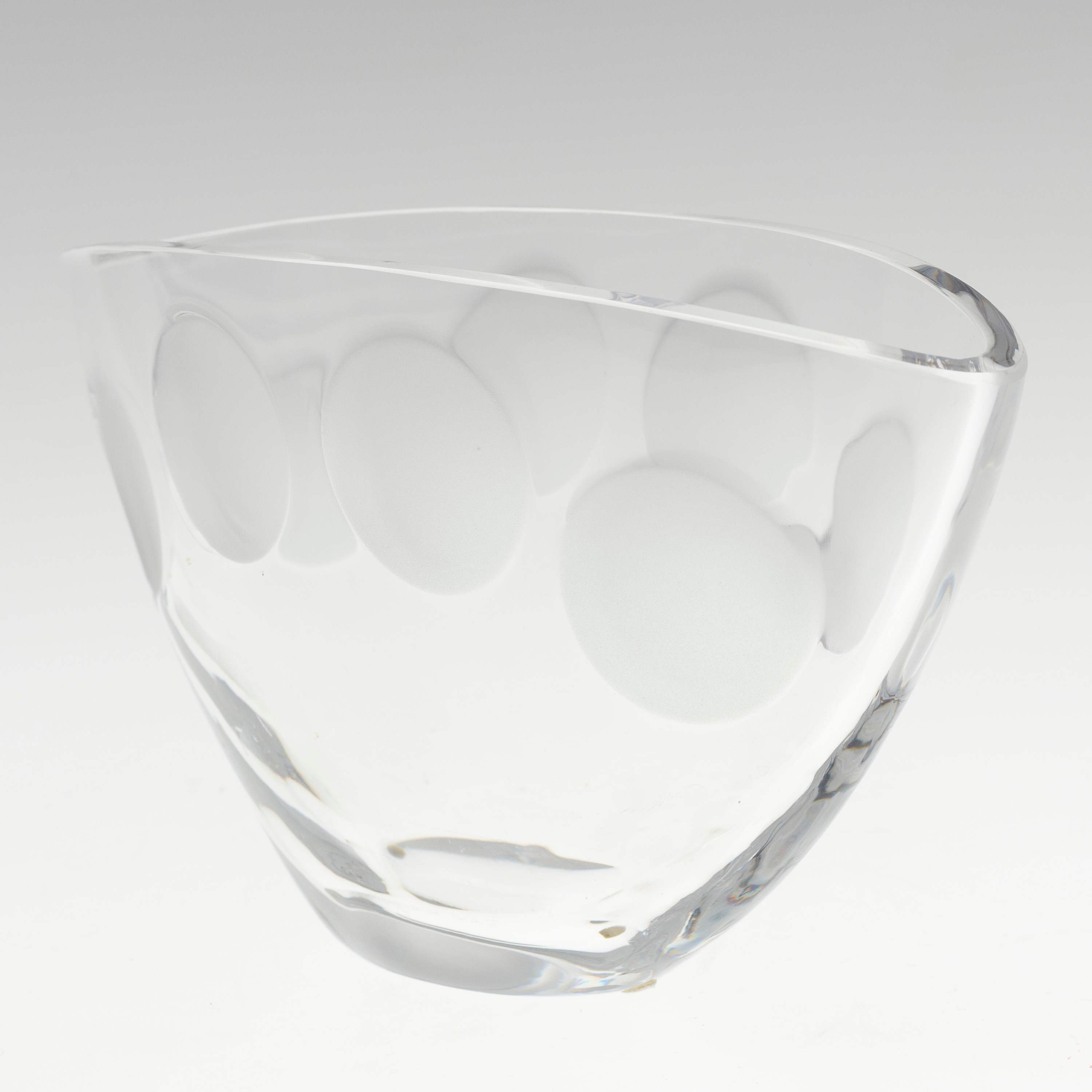 INGEBORG LUNDIN, vas, glas, Orrefors. - Bukowskis