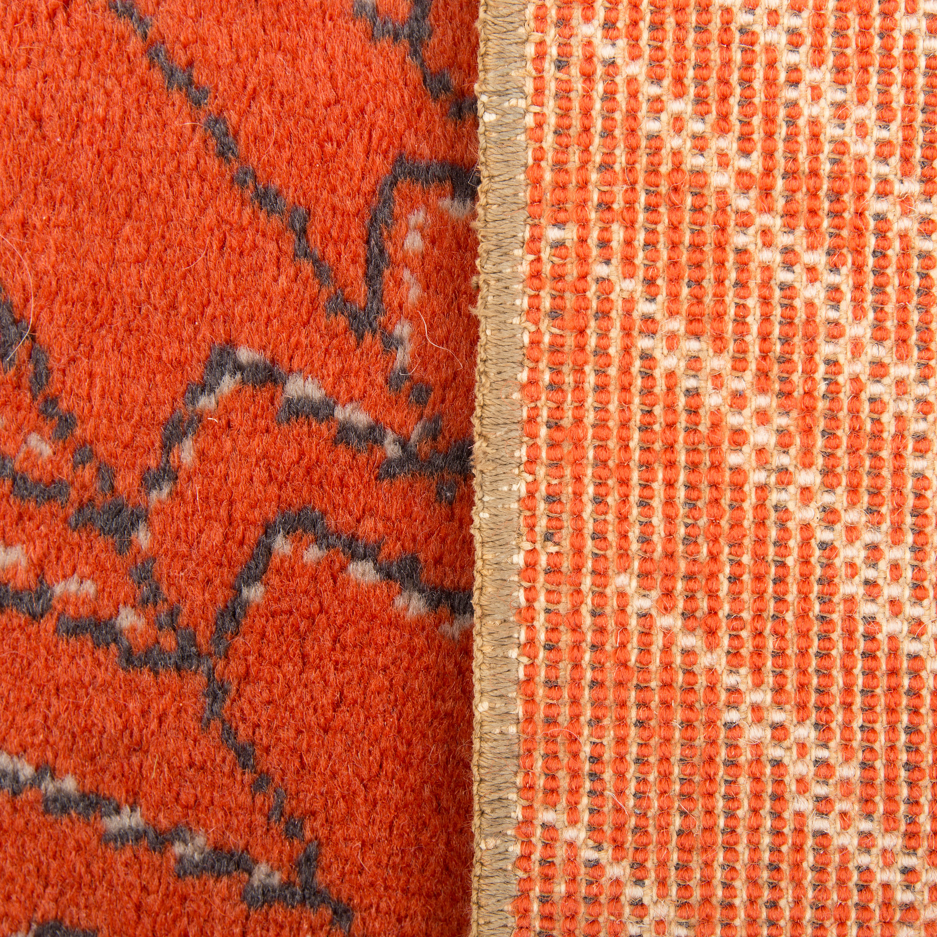 A machine made carpet, around 231 x 161 cm. - Bukowskis