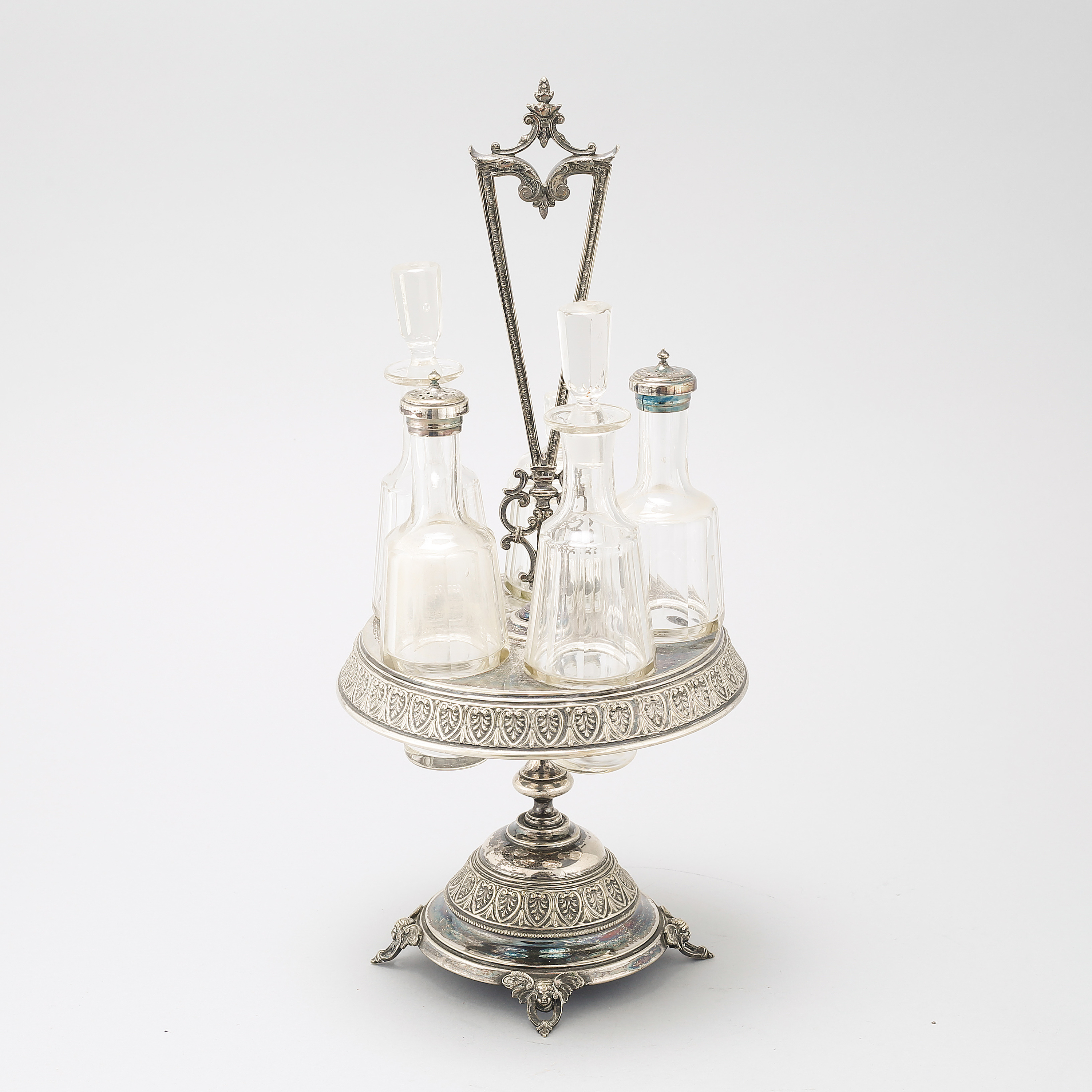 A late 19th century cruet stand. - Bukowskis