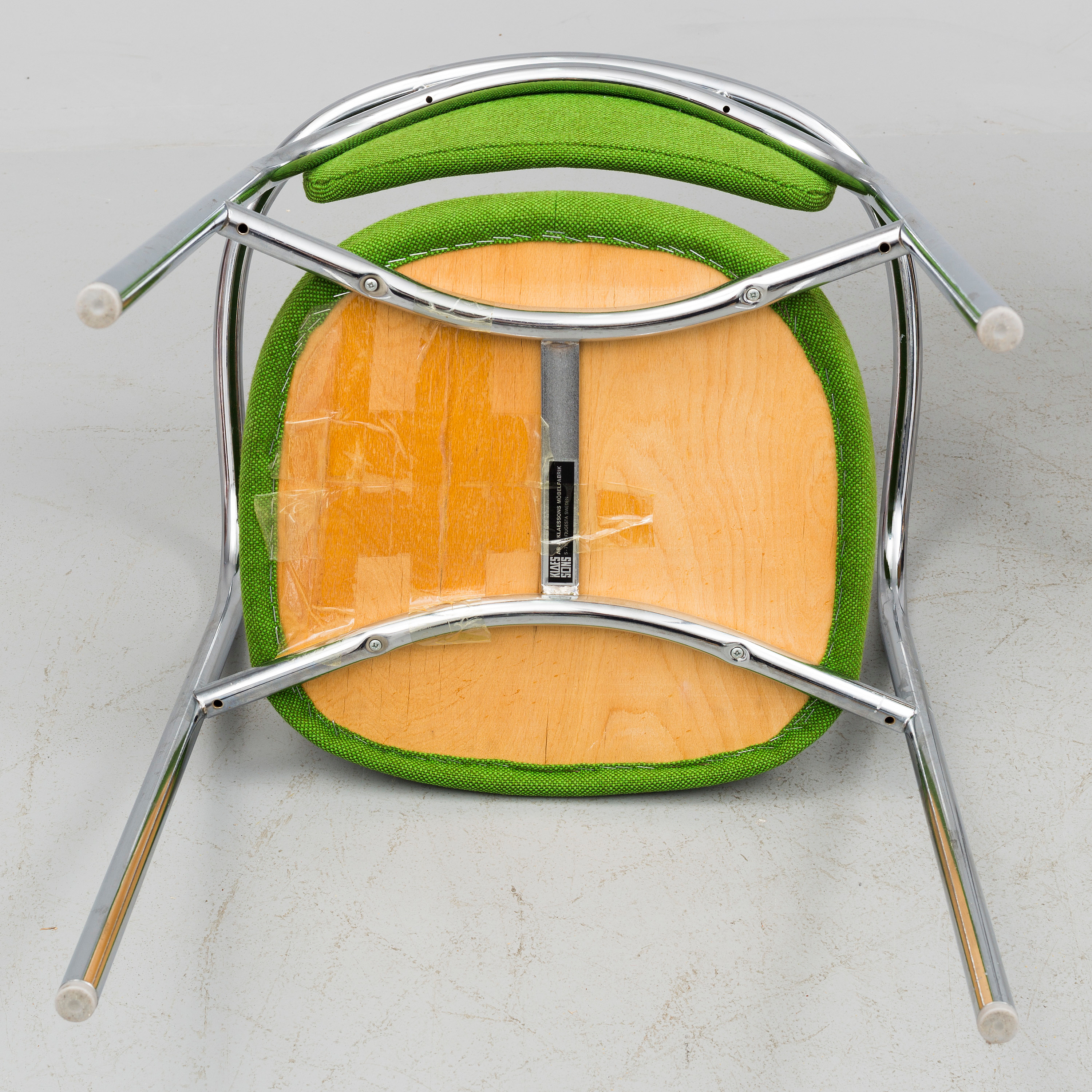 A set of four armchairs by AB Klaessons Möbelfabrik, Fjugesta. - Bukowskis