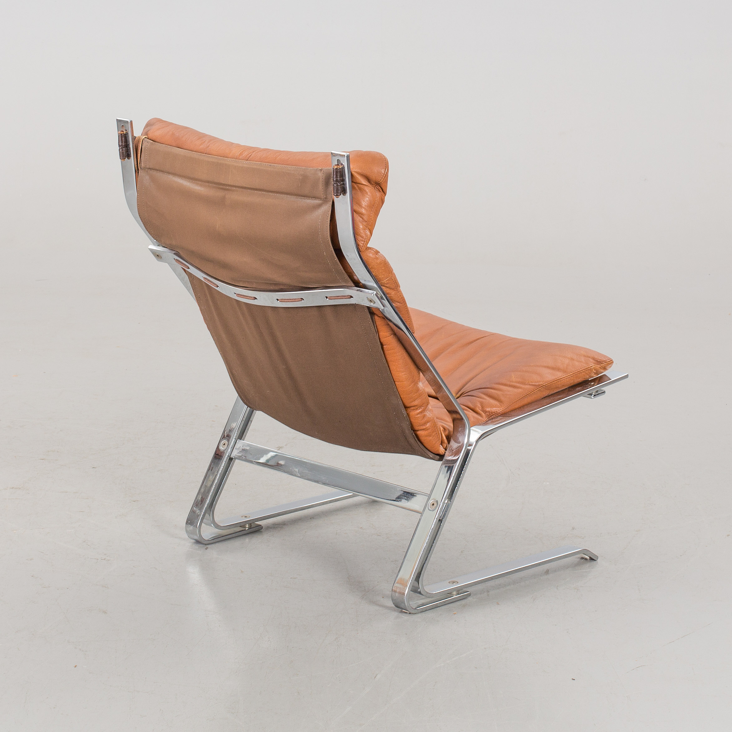 A "PIRATE" ARMCHAIR BY ELSA AND NORDAHL SOLHEIM, Norway. - Bukowskis