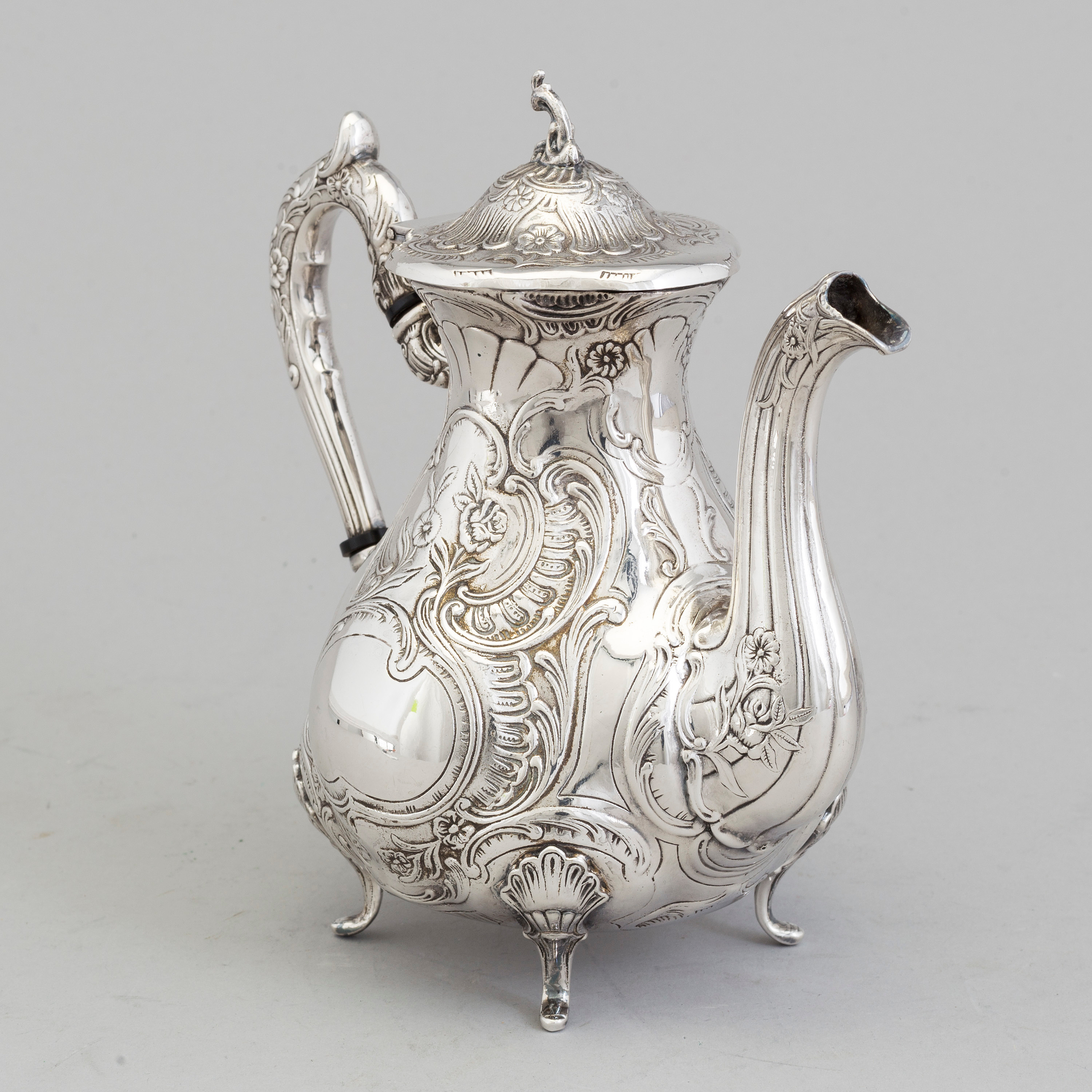 GEWE SILVERVARUFABRIK, a silver coffeepot from Malmö, 1967. - Bukowskis