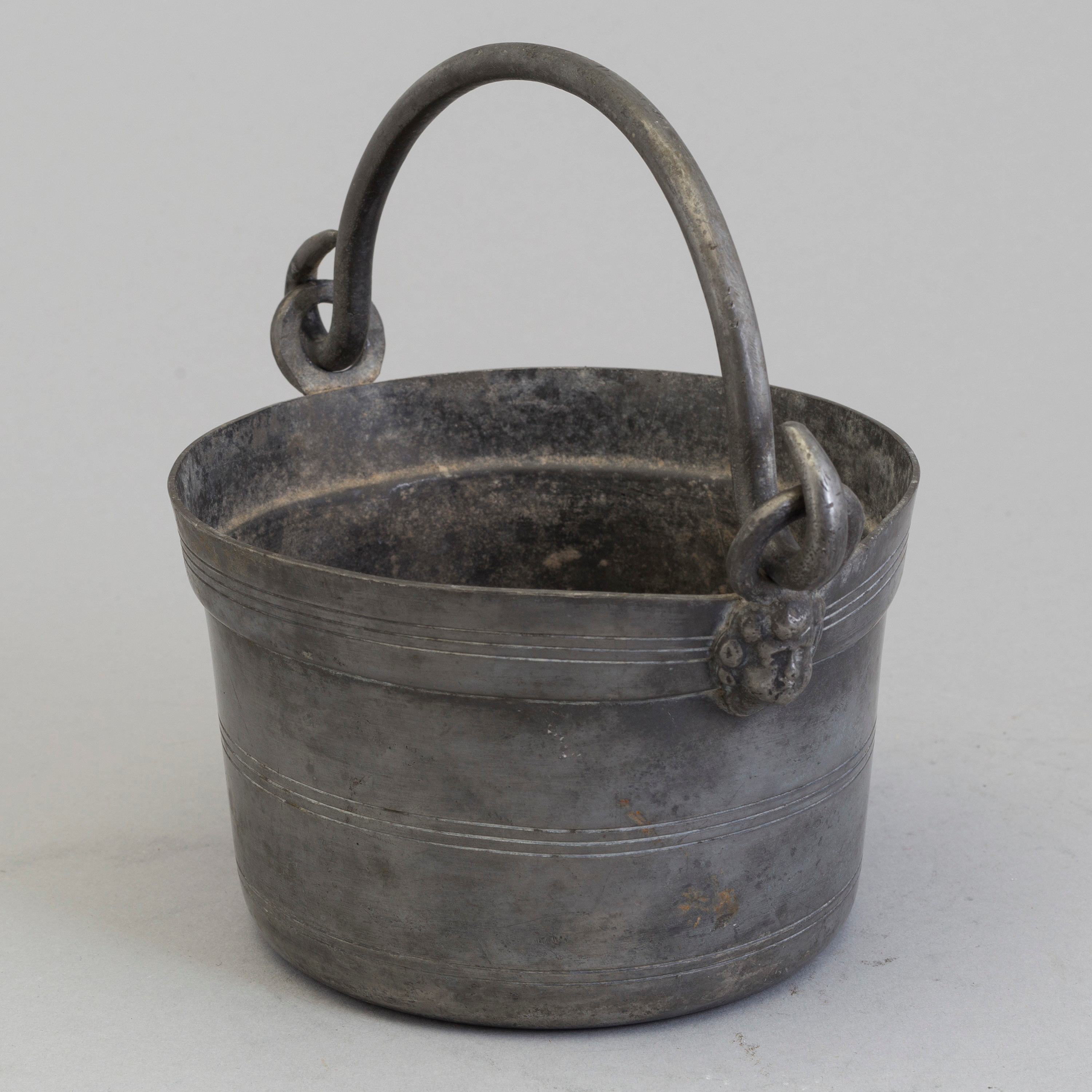 KÄRL, tenn, 1700-tal. - Bukowskis