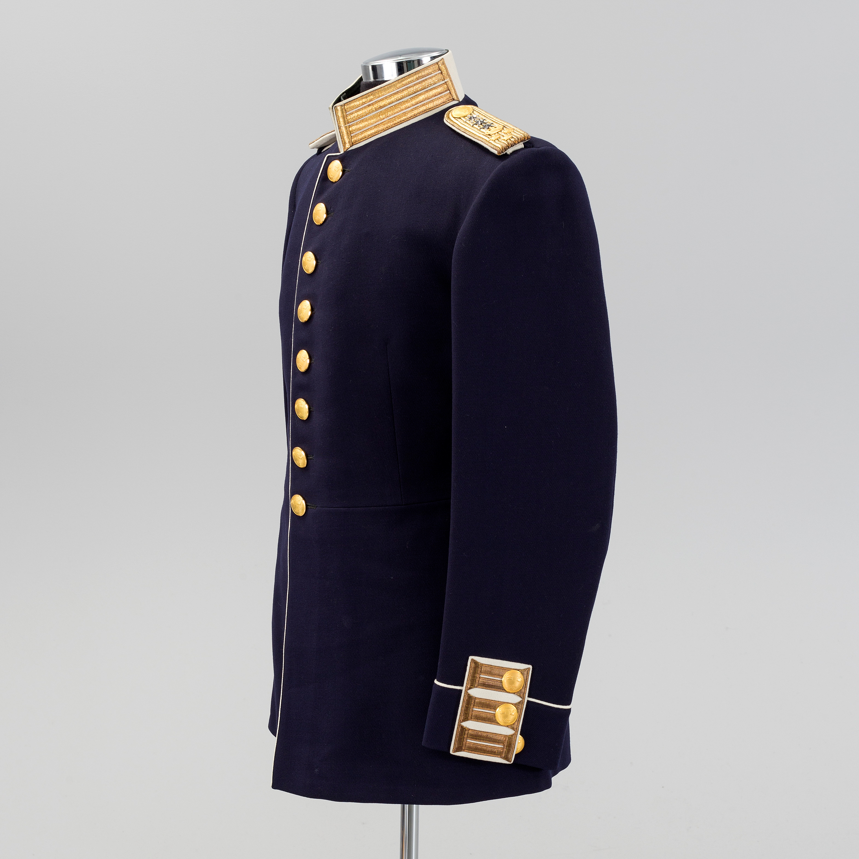 A Swedish military uniform with accessories, for officer Norrbottens ...