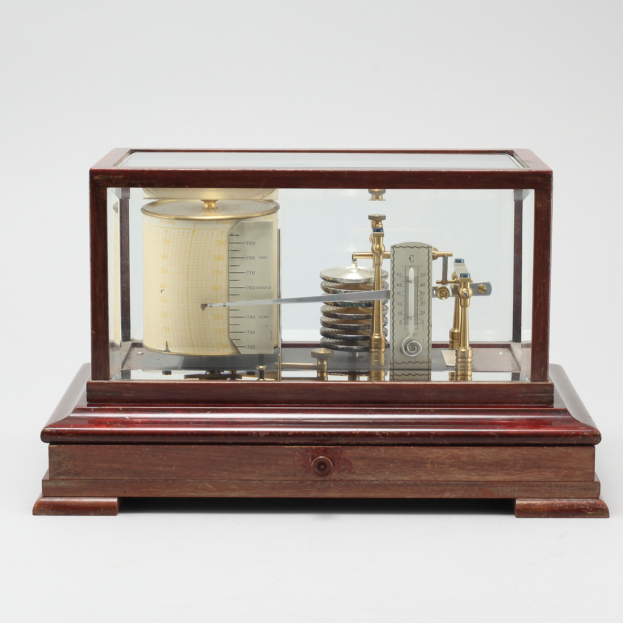 A barograf from the first half of the 20th century. - Bukowskis