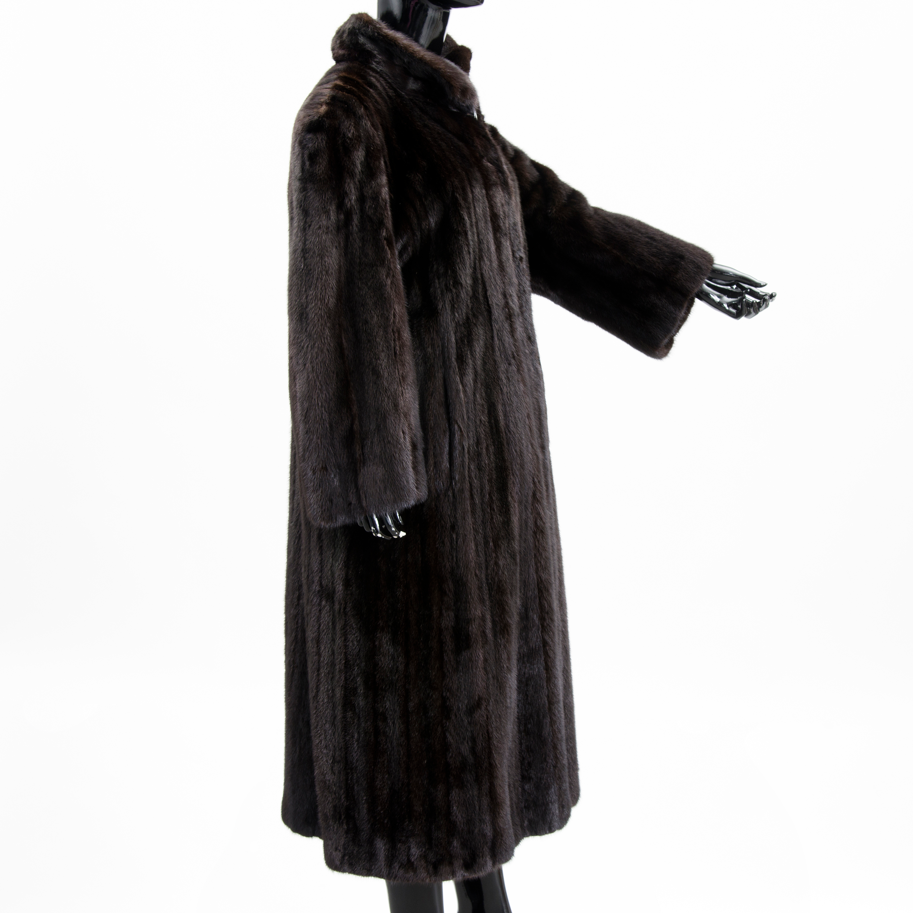 A SAGA MINK FUR COAT. - Bukowskis