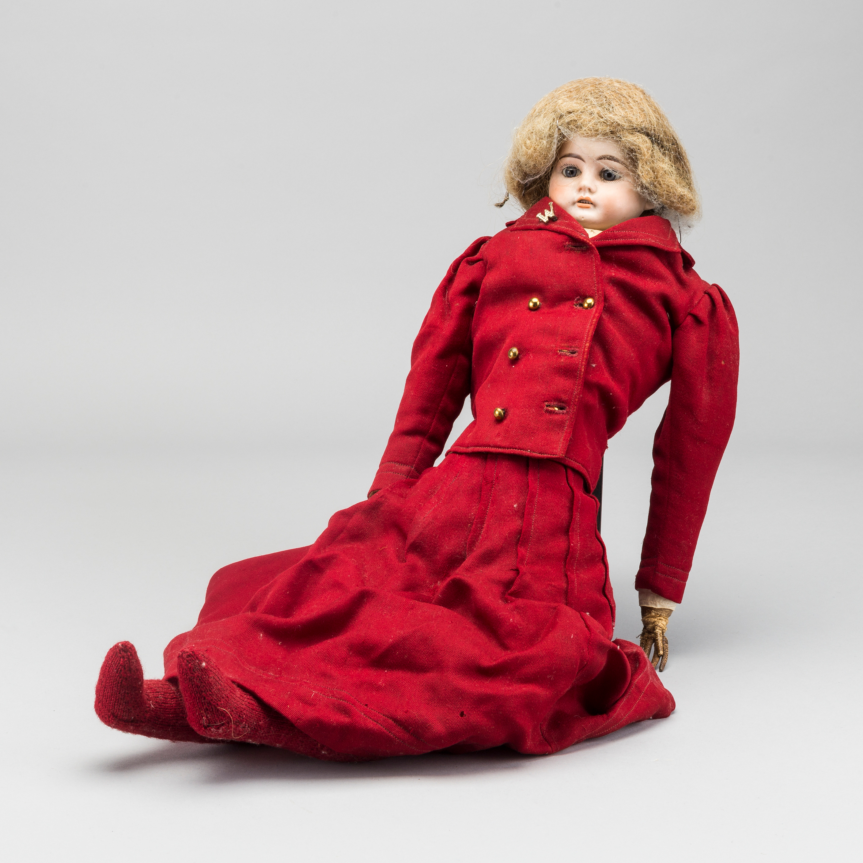 A DOLL BY ERNST HEUBACH GERMANY CA 1900. - Bukowskis