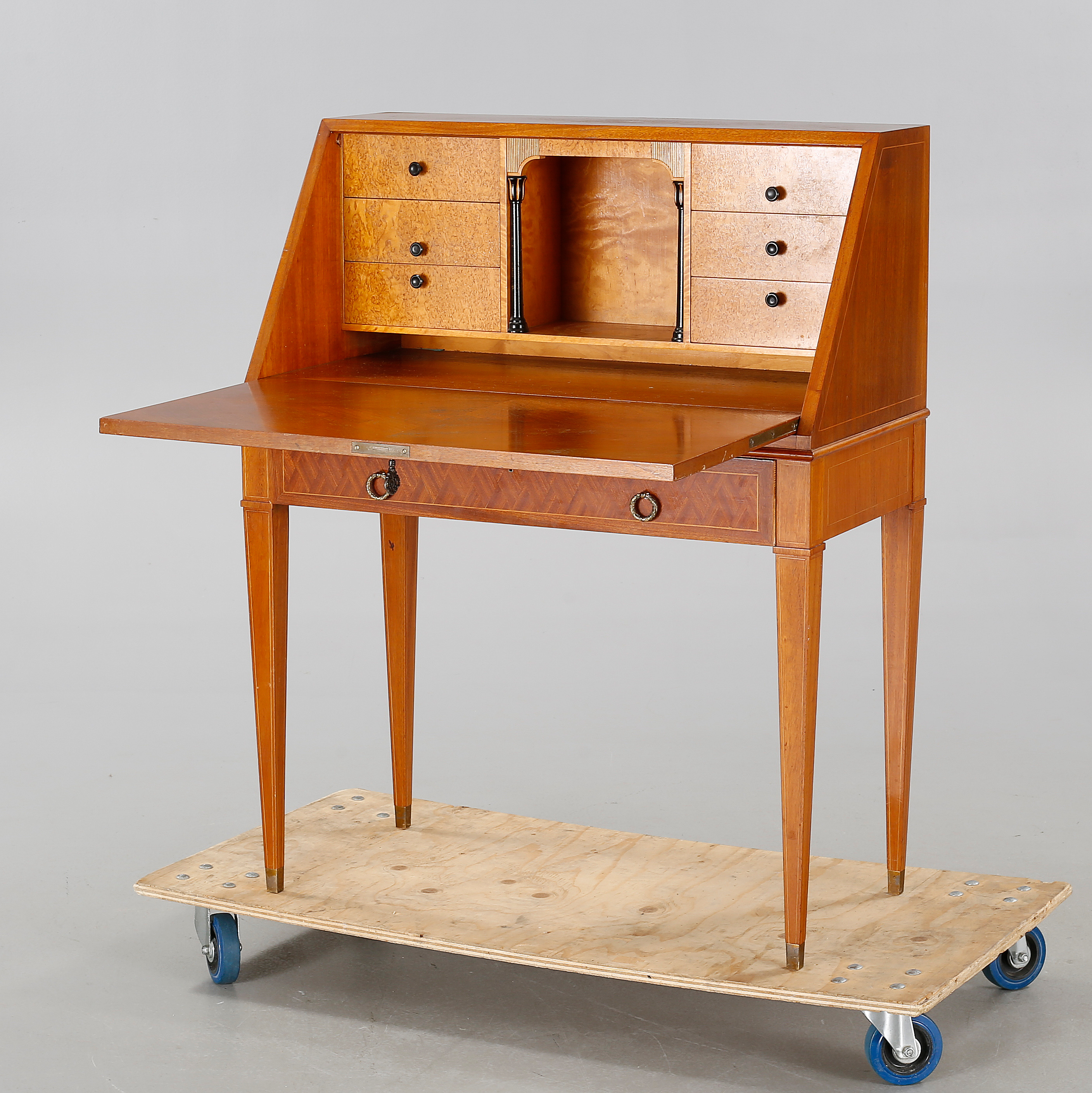 An escritoire from the middle of the 20th century. - Bukowskis