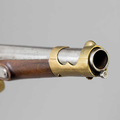 A first half of the 19th century percussion lock pistol. - Bukowskis