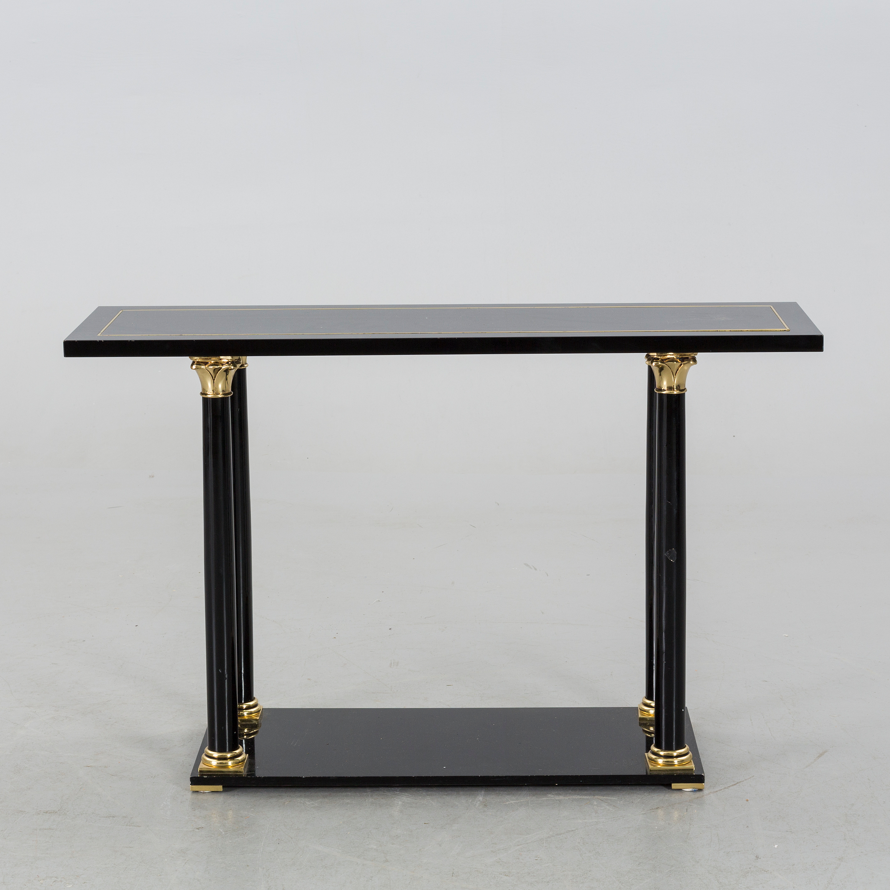 SIDEBOARD 1900-talets senare del. - Bukowskis