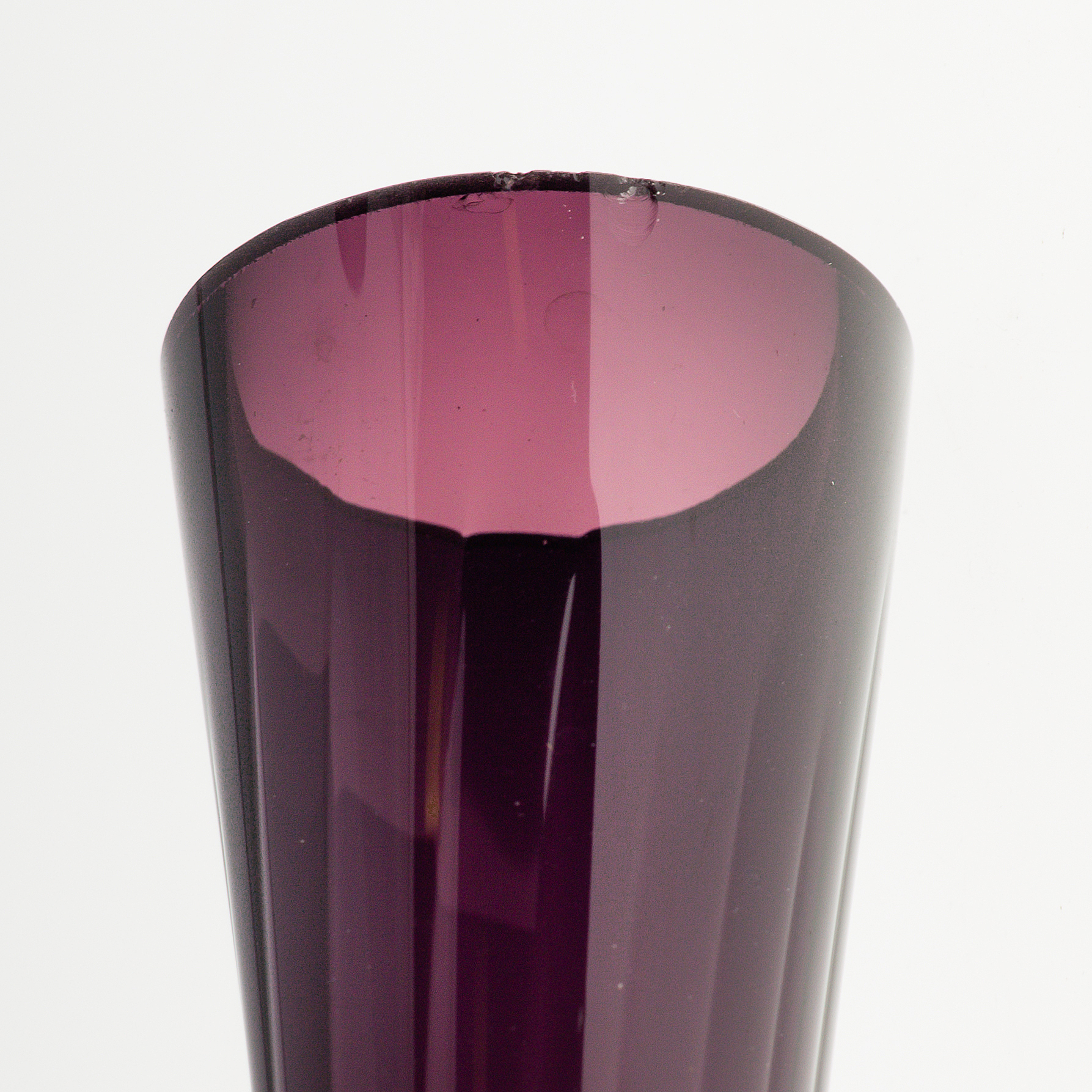 2 glass vases, Arthur Percy, Gullaskruf 1950´s. - Bukowskis