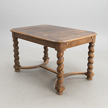 A 1930s/40s table. - Bukowskis