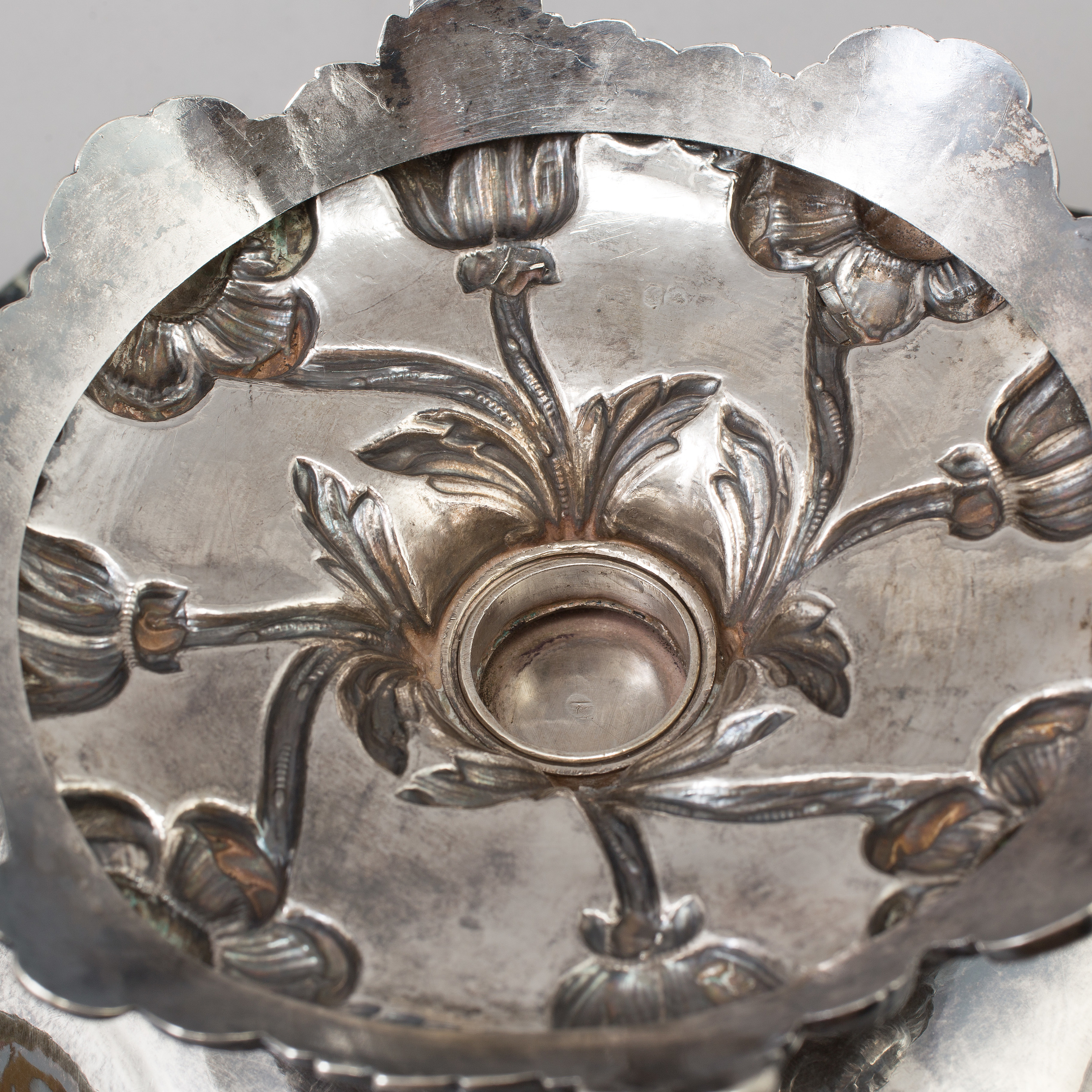 a silver bowl by Gustaf Theodor Folcker 1854. - Bukowskis