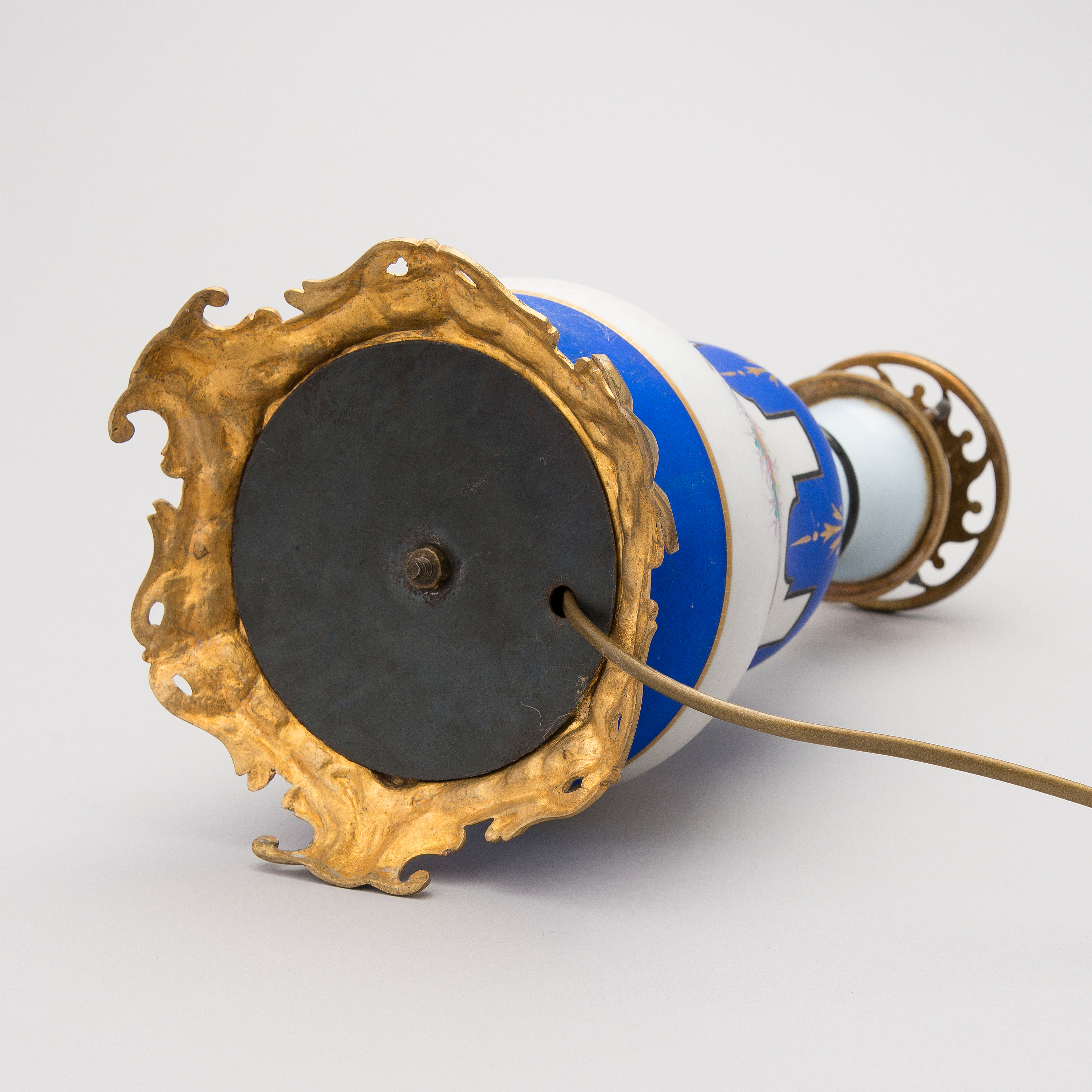 A Russian table lamp from around the 1860s/70s. - Bukowskis