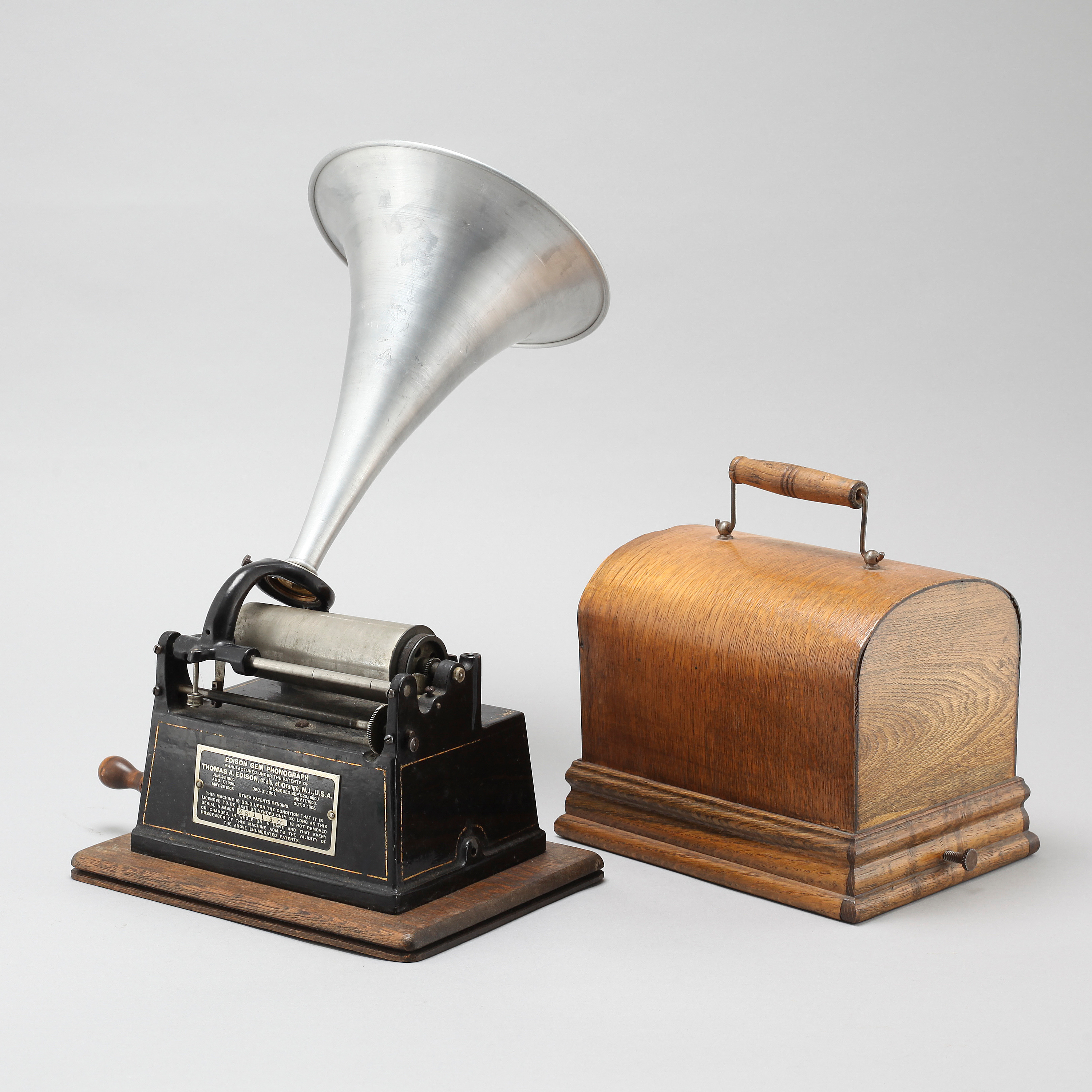 A phonograph from Edison, around the year 1900. - Bukowskis