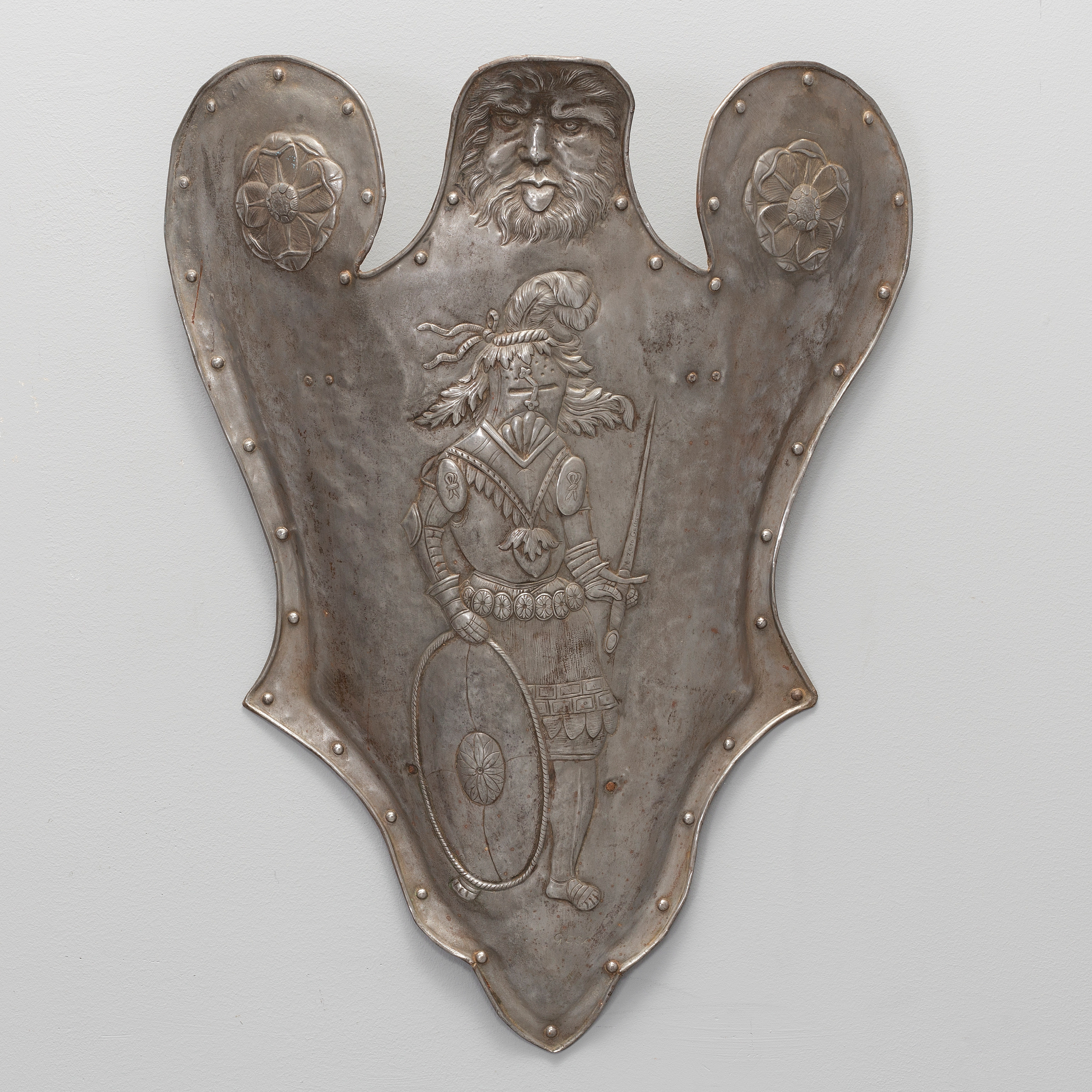 AN IRON SHIELD, decorative, 19th/20th century. - Bukowskis