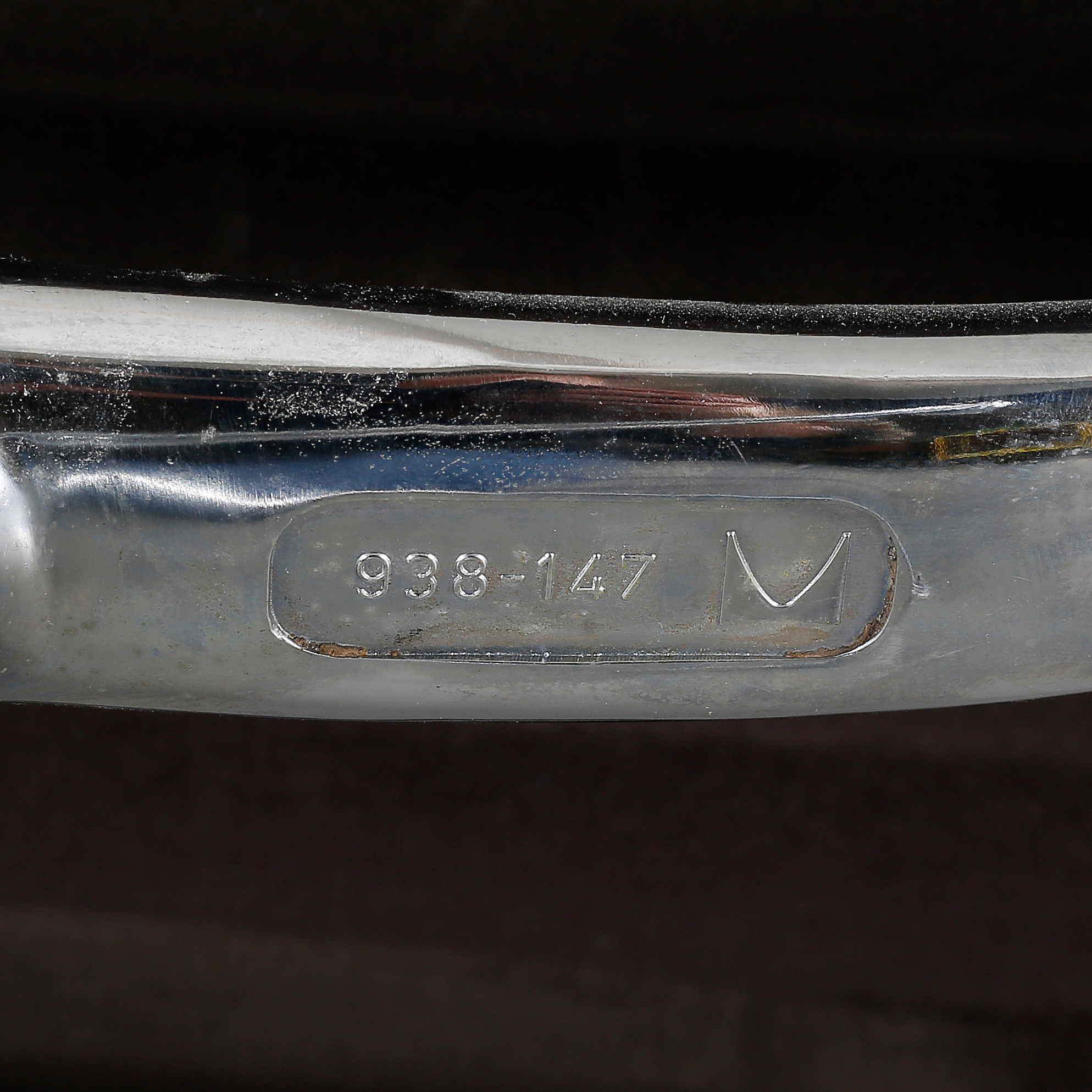 an armchair, "Aluminium group", modelnumber 938-147, Vitra. - Bukowskis