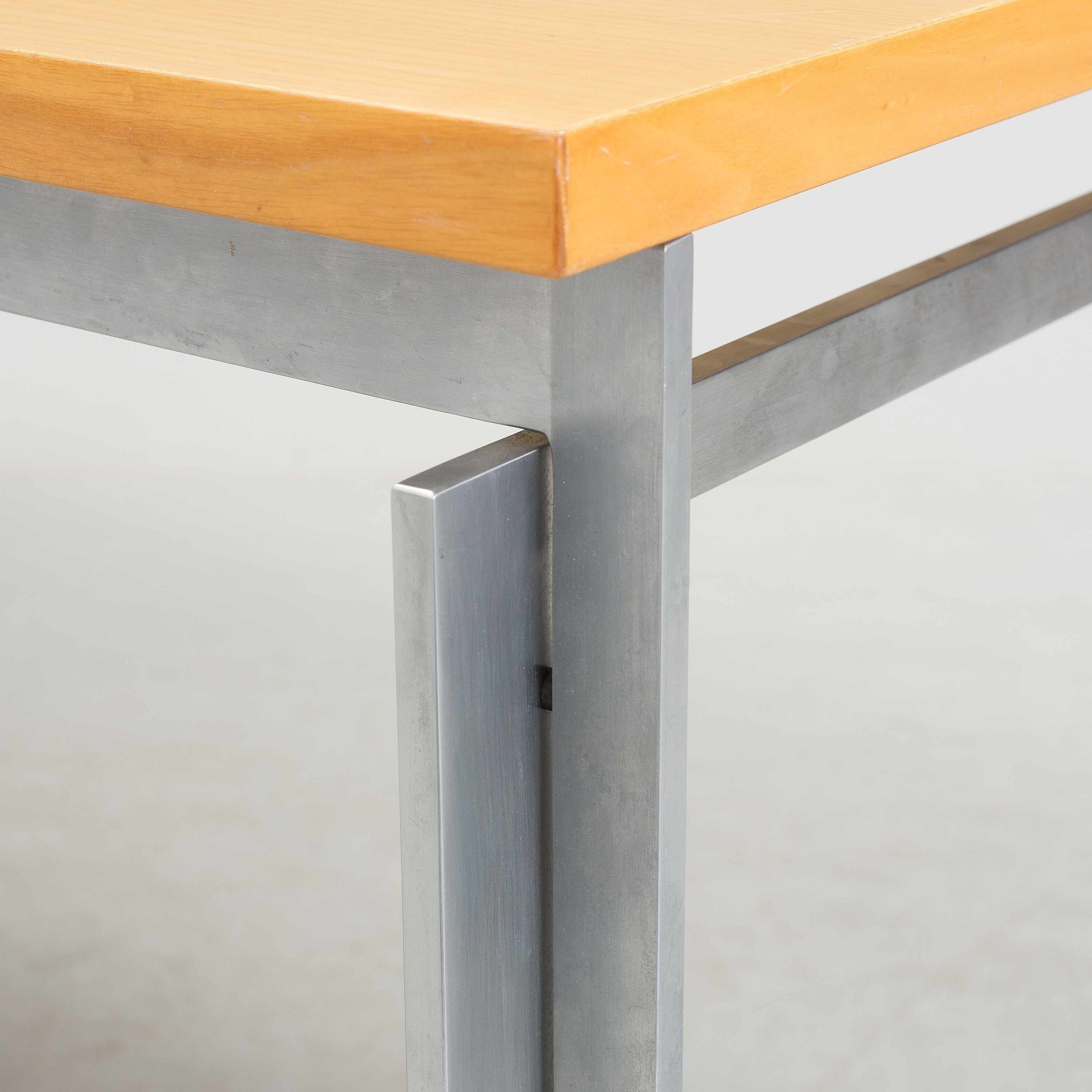 A Poul Kjaerholm "PK-55" table from Fritz Hansen, Denmark. - Bukowskis