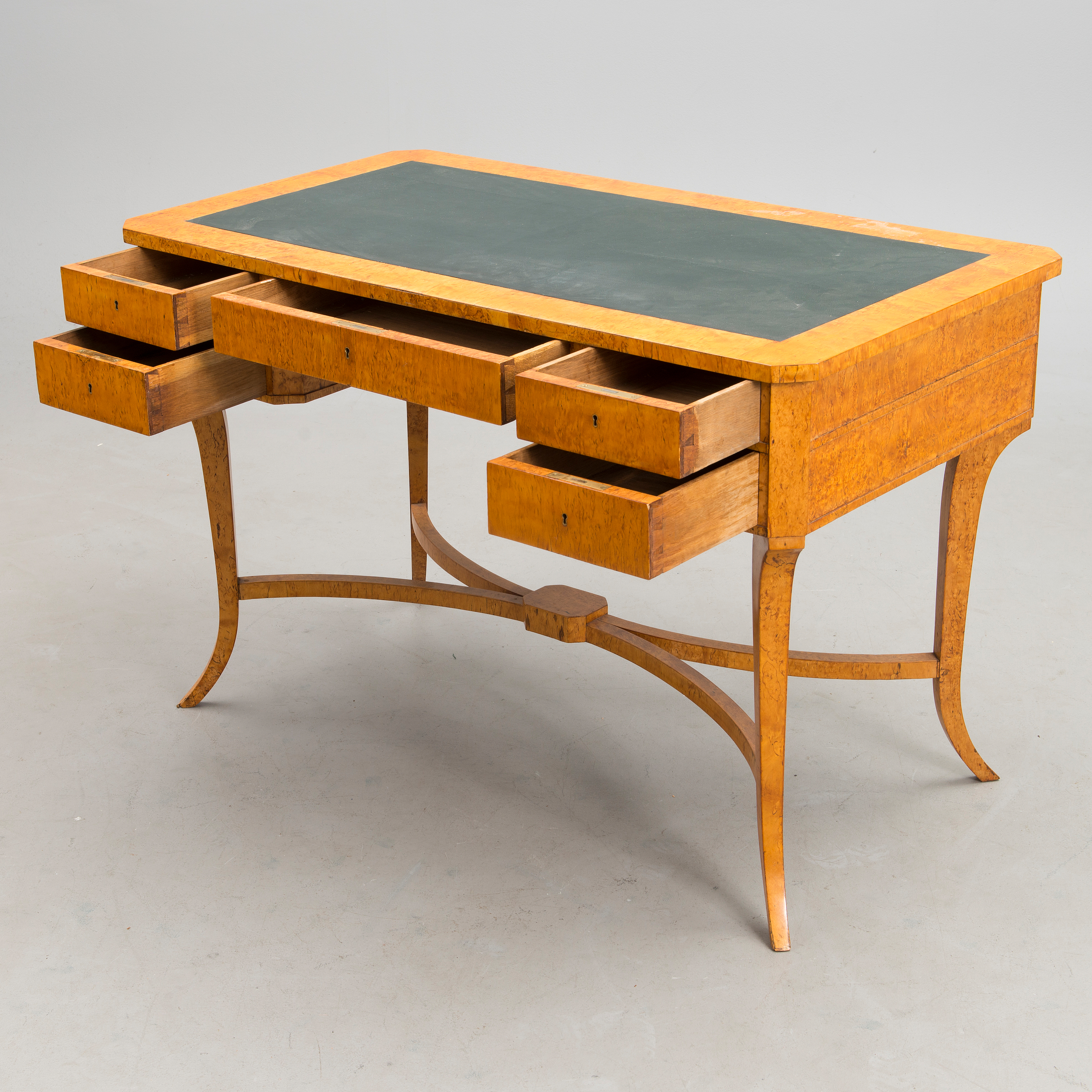 A russian Writing Desk, late 19th century empire style. - Bukowskis