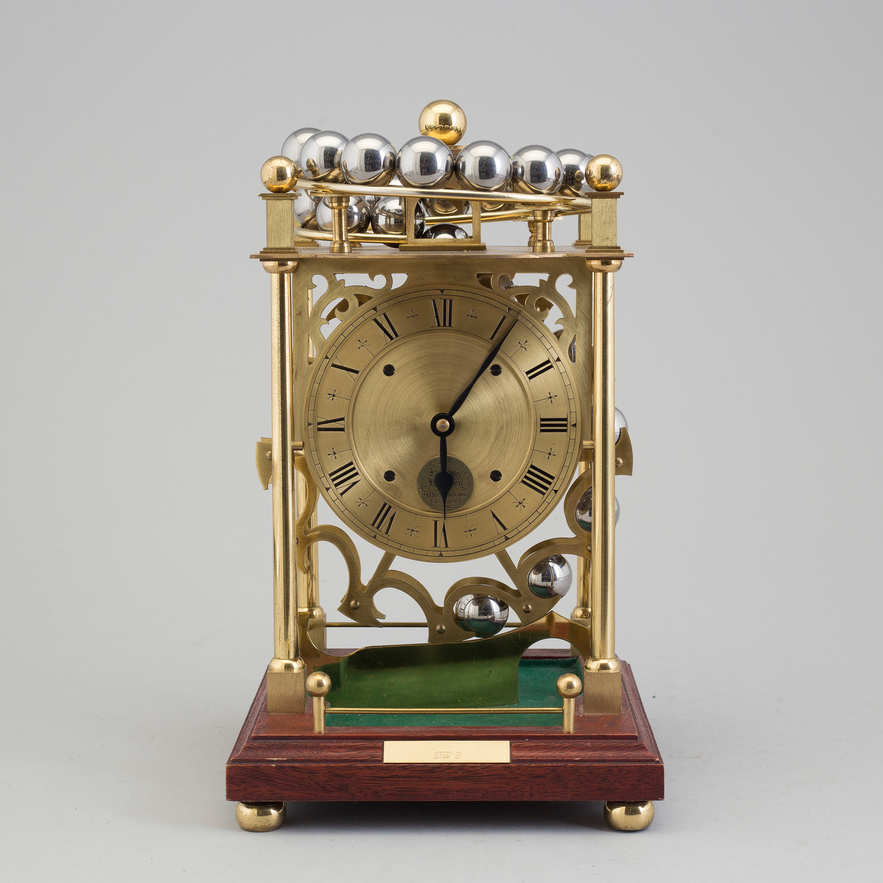 GRAVITATIONSUR ( 'Spherical Weight Clock'), Harding and Bezely ...