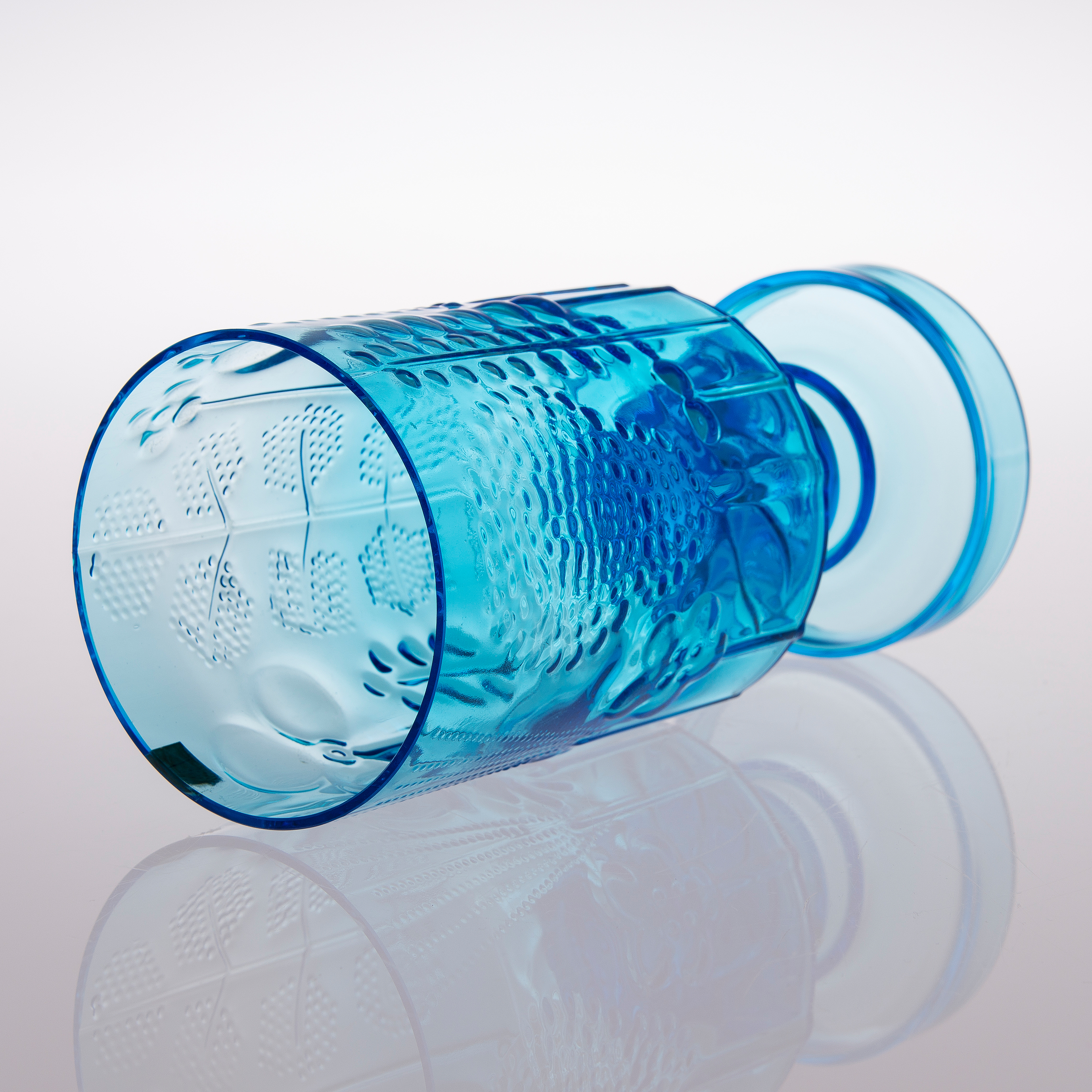 OIVA TOIKKA,"Flora" glass bowl, Nuutajärvi. The latter half of 20th ...