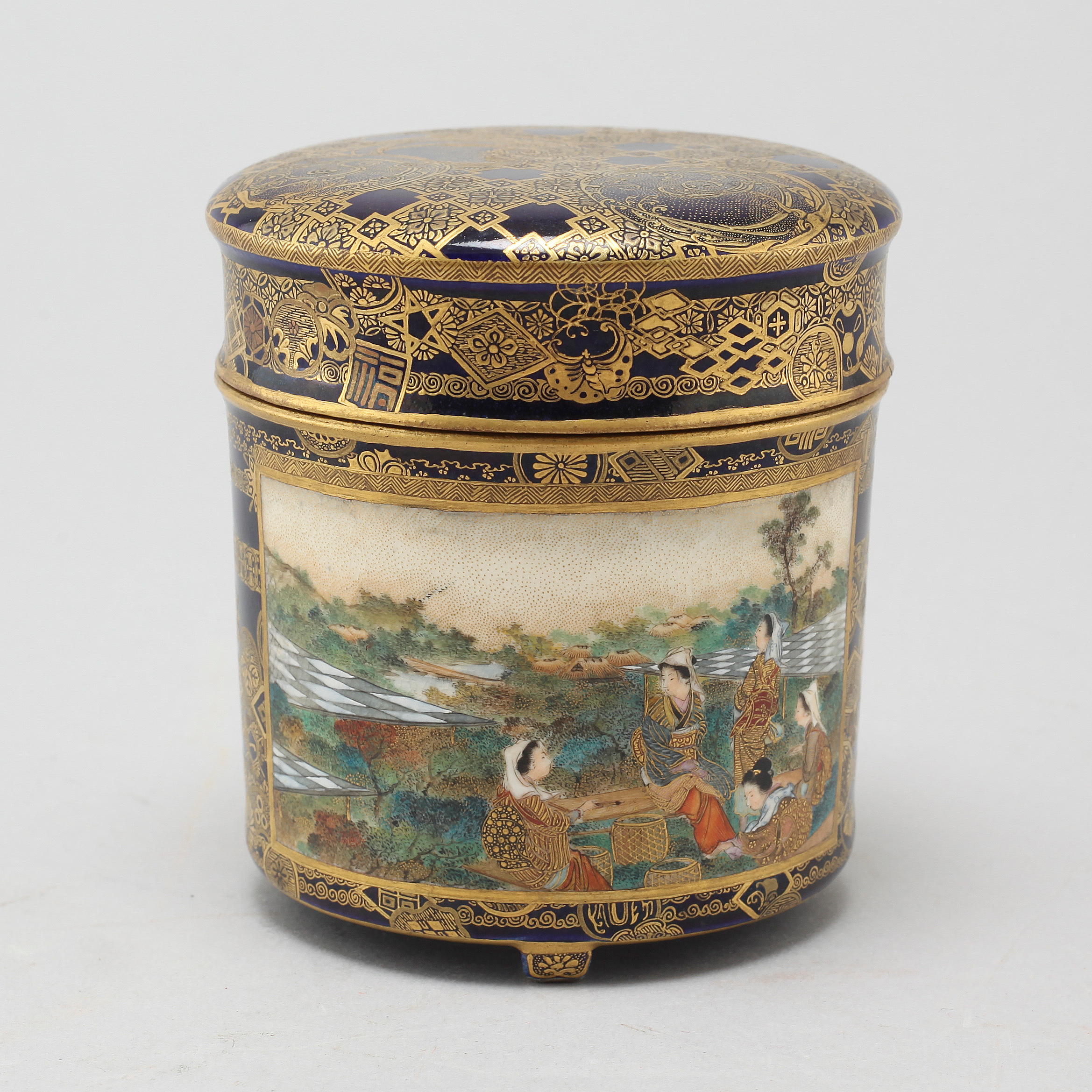 A Satsuma jar wit lid from Japan, Kinkozan tsukuru mark, made around ...