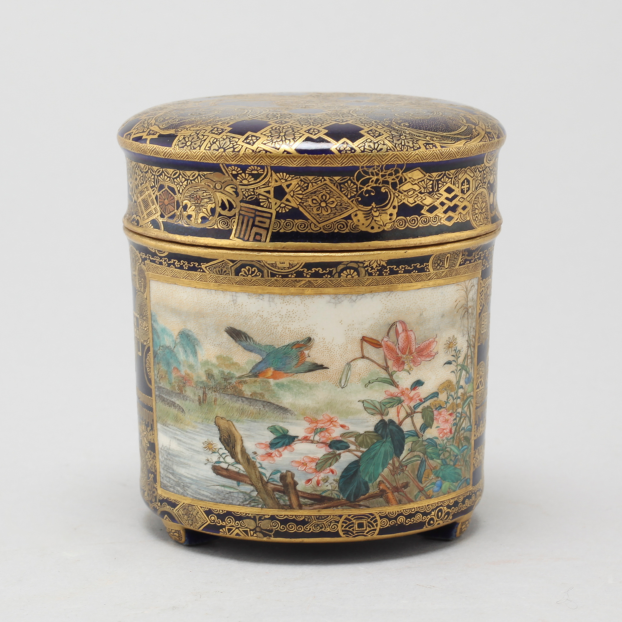 A Satsuma jar wit lid from Japan, Kinkozan tsukuru mark, made around ...