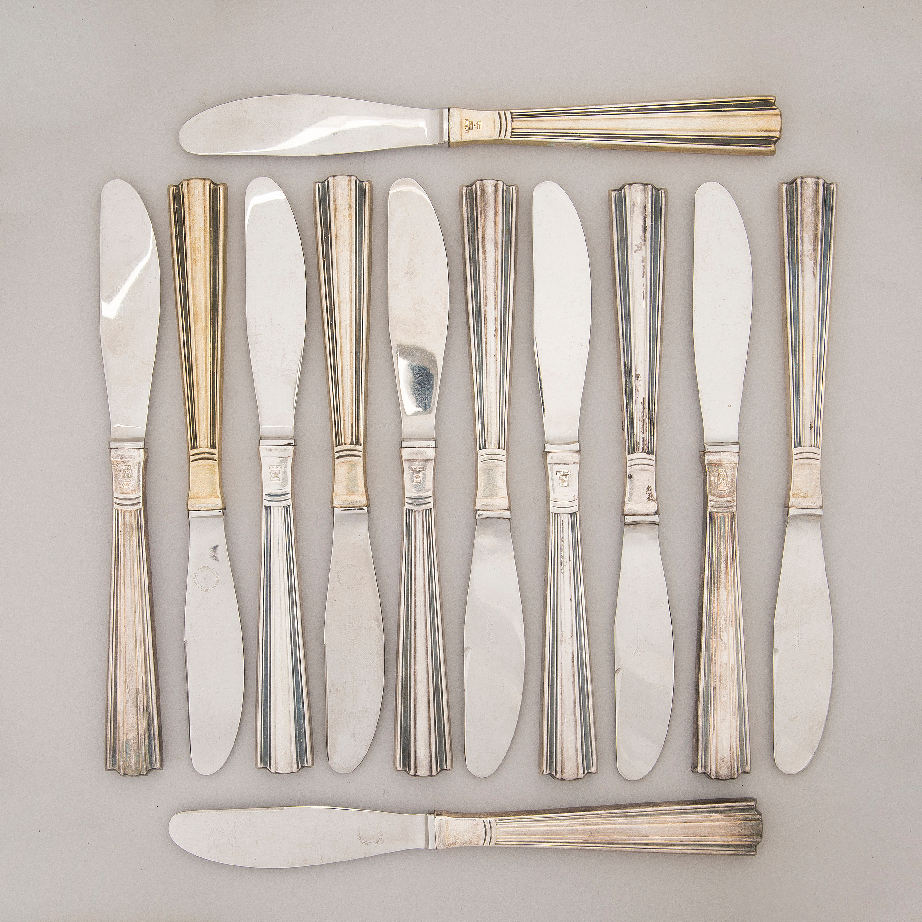 HOLGER RASMUSSEN, HAARUKOITA JA VEITSIÄ, 24 kpl, hopeaa, "Margit ...