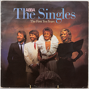 A signed LP record, ABBA "The Singles - The First Ten Years". - Bukowskis