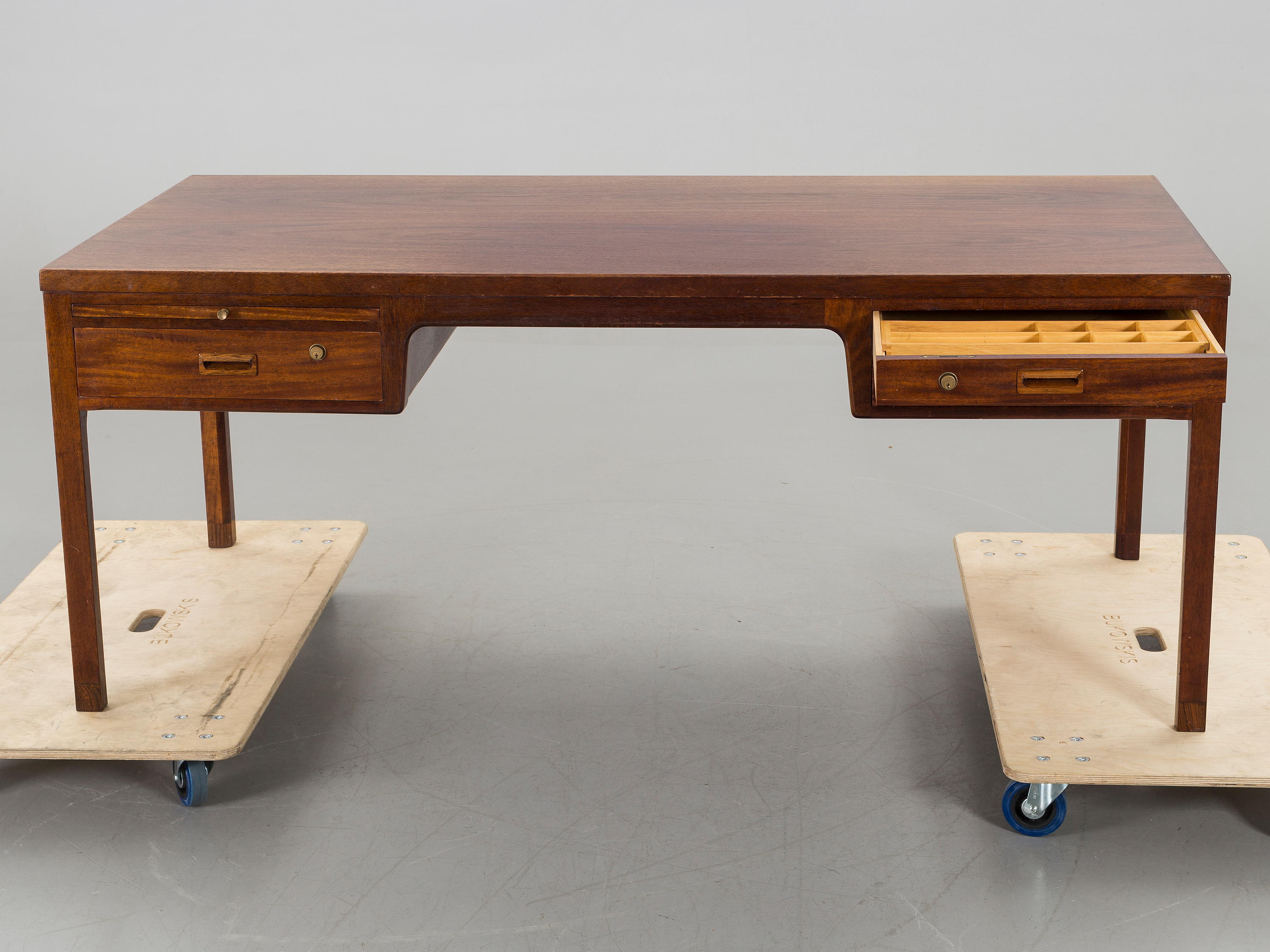 AKSEL BENDER MADSEN och EJNAR LARSEN for Willy Beck, writing desk, mid ...