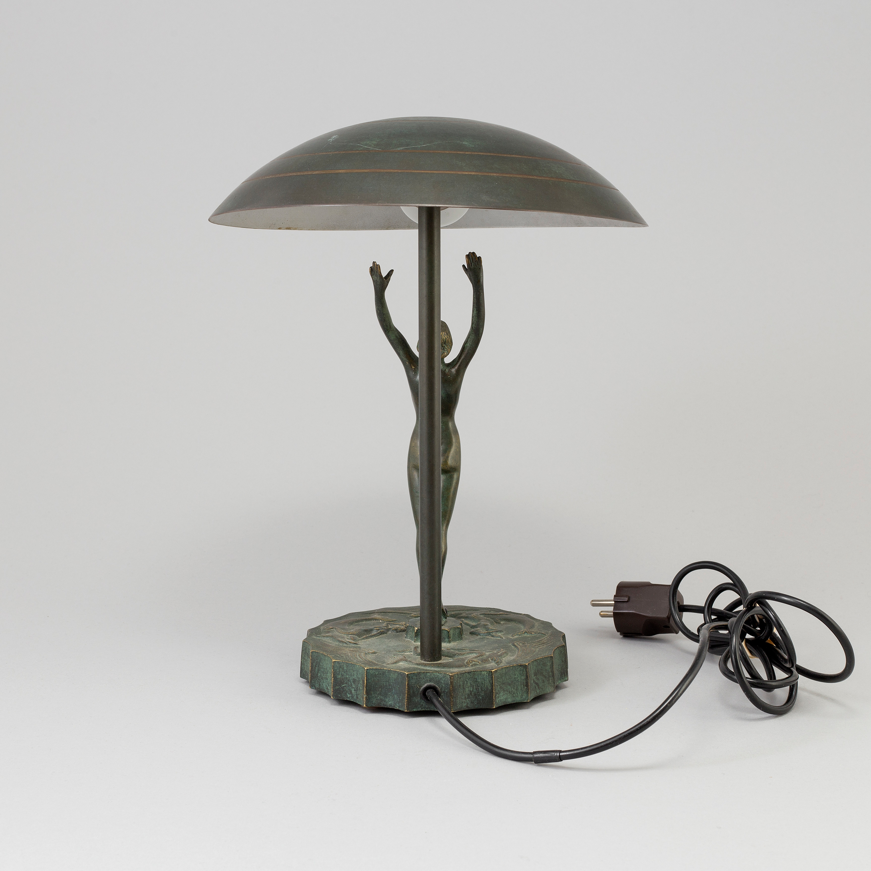 An early 20th century table lamp. - Bukowskis