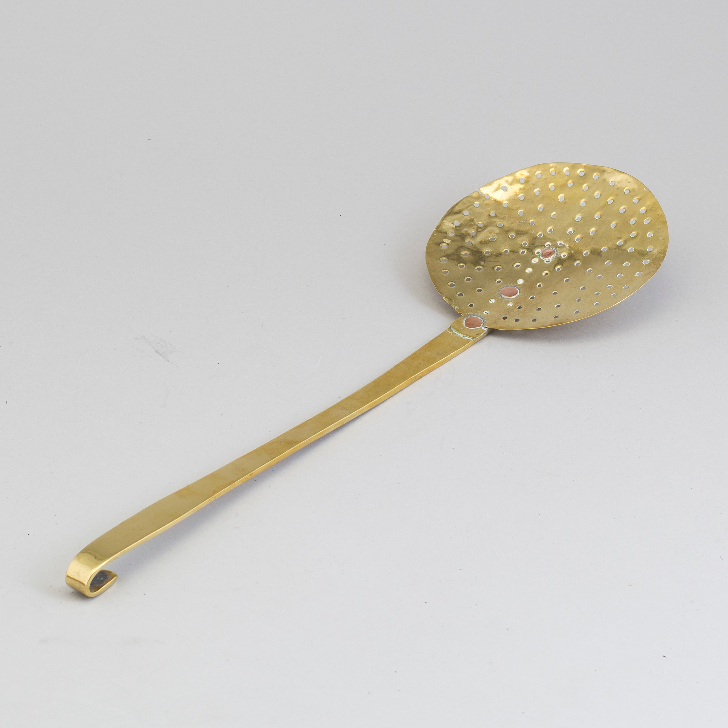 SLEV, mässing, 1700-tal. - Bukowskis