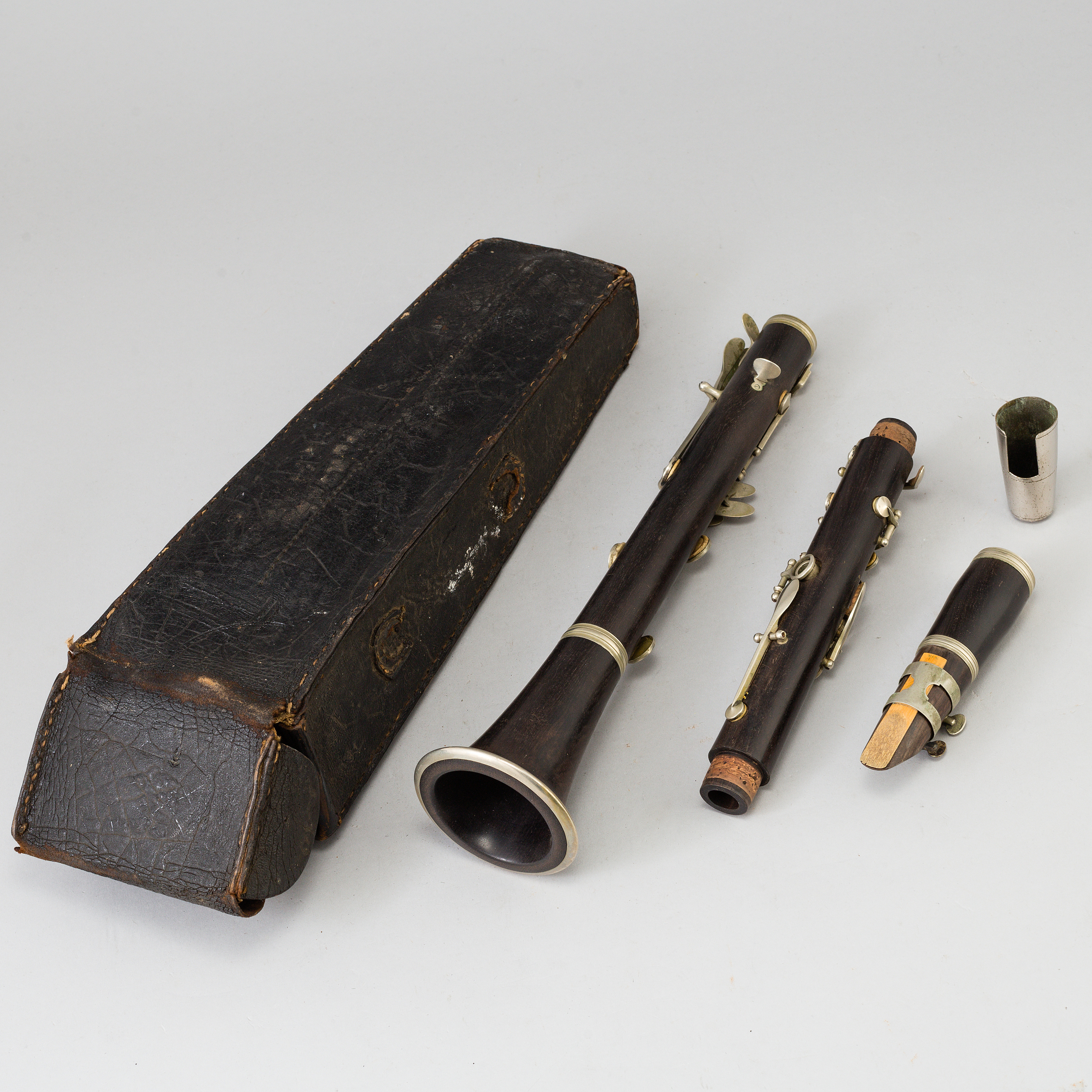 A FRENCH MUSICAL INSTRUMENT, Lille, 19th/20th century. - Bukowskis