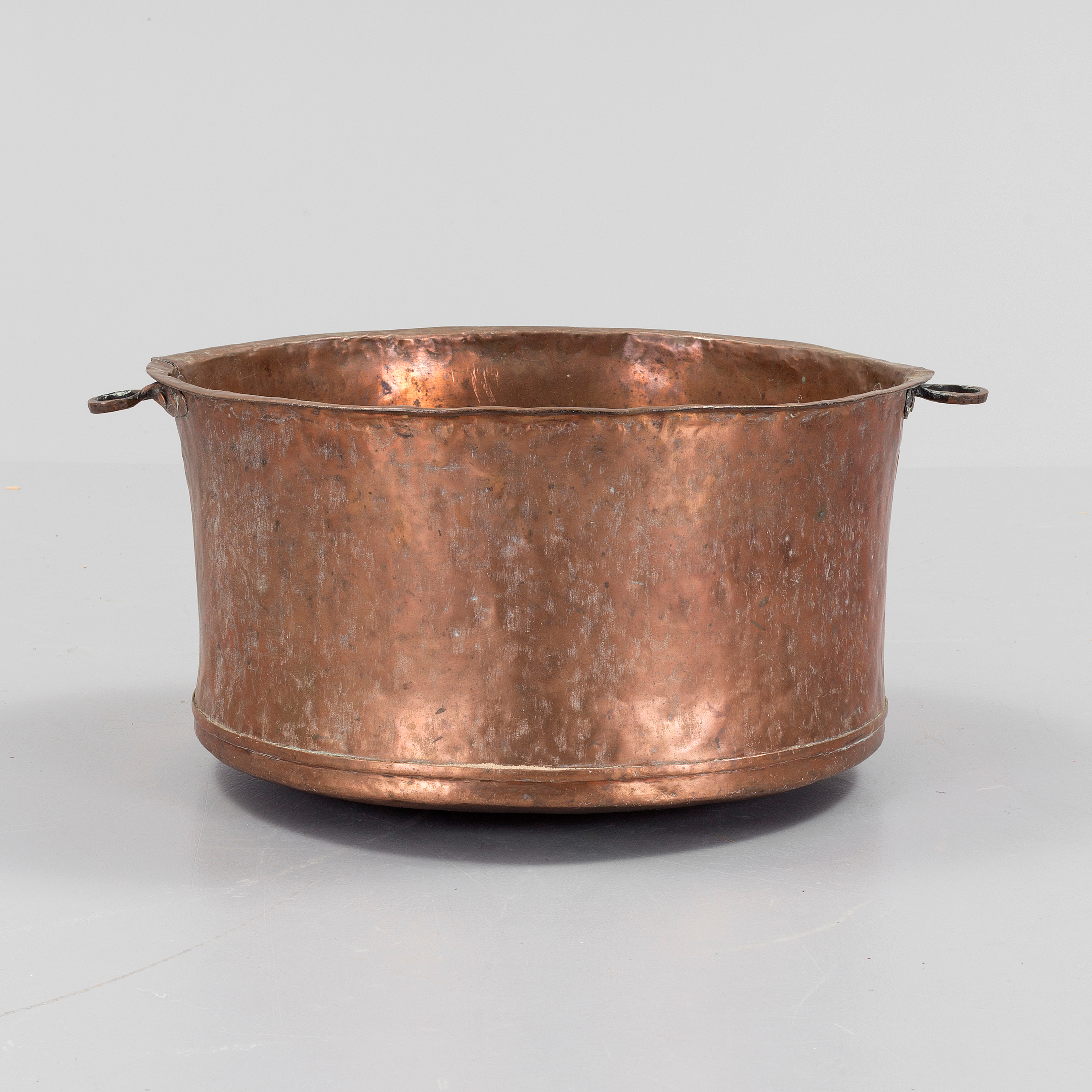a 19th century copper kettle. - Bukowskis