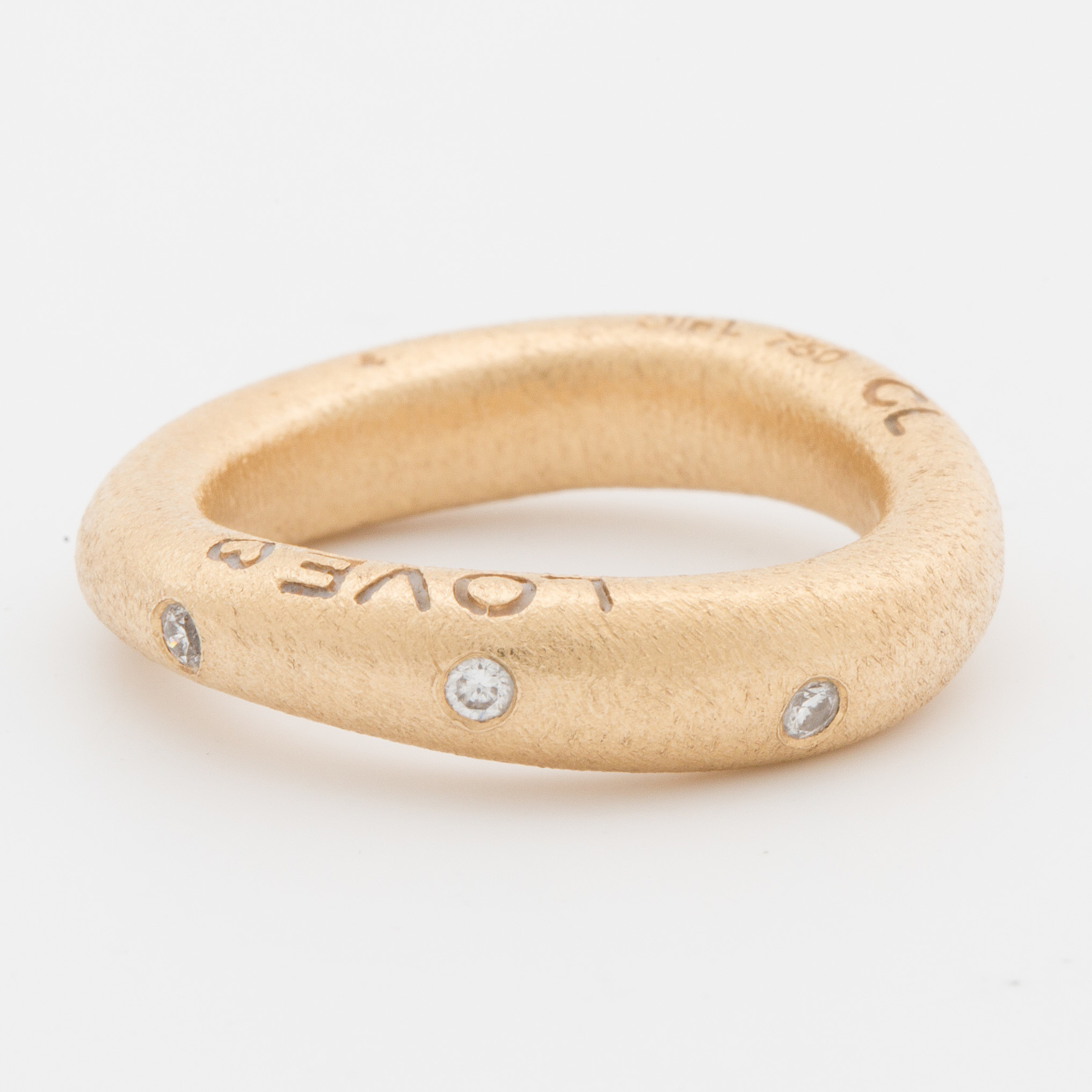 RING, med tre briljantslipad diamanter, "Love nr 4", Ole Lynggaard ...