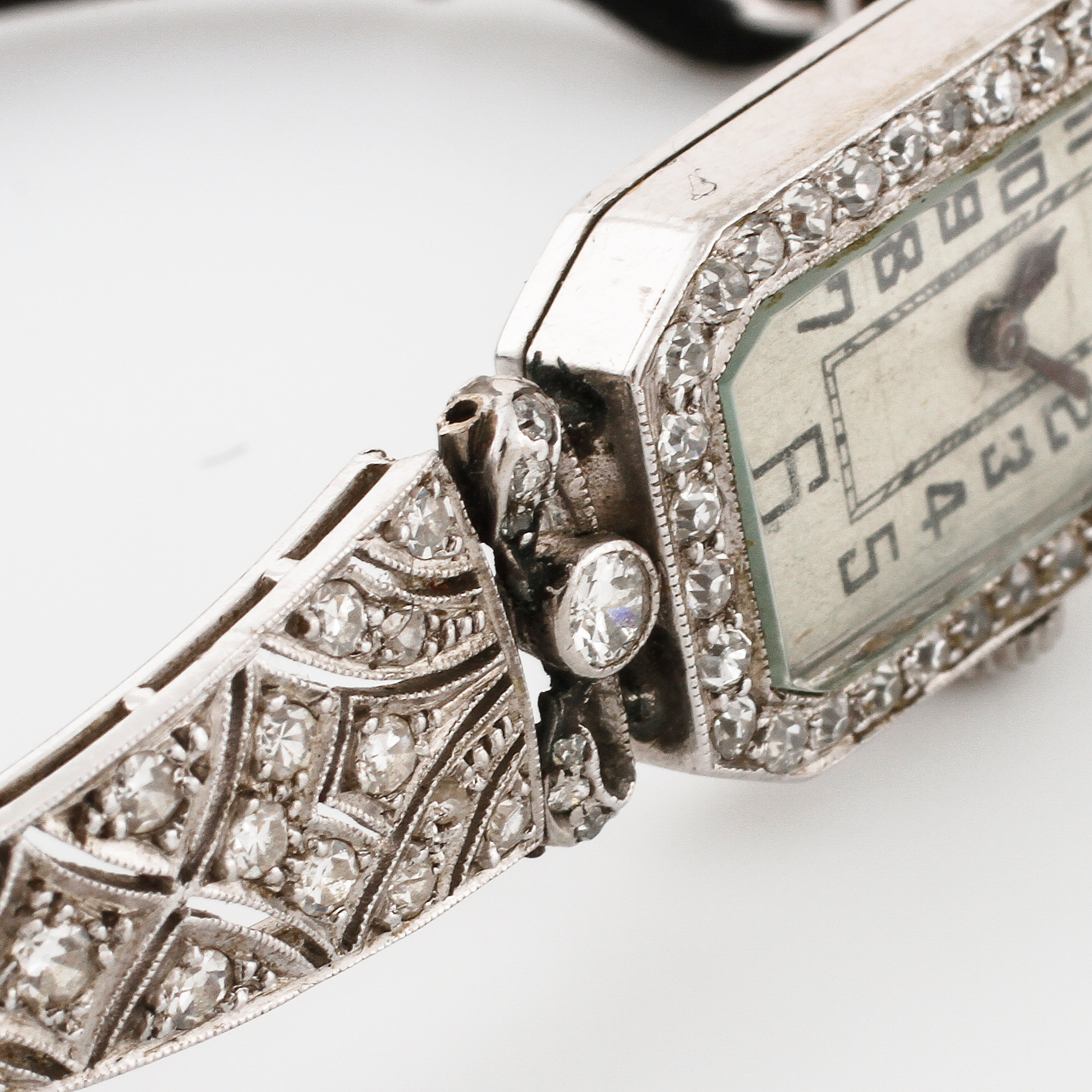 WRISTWATCH, 19 x 25 mm. - Bukowskis