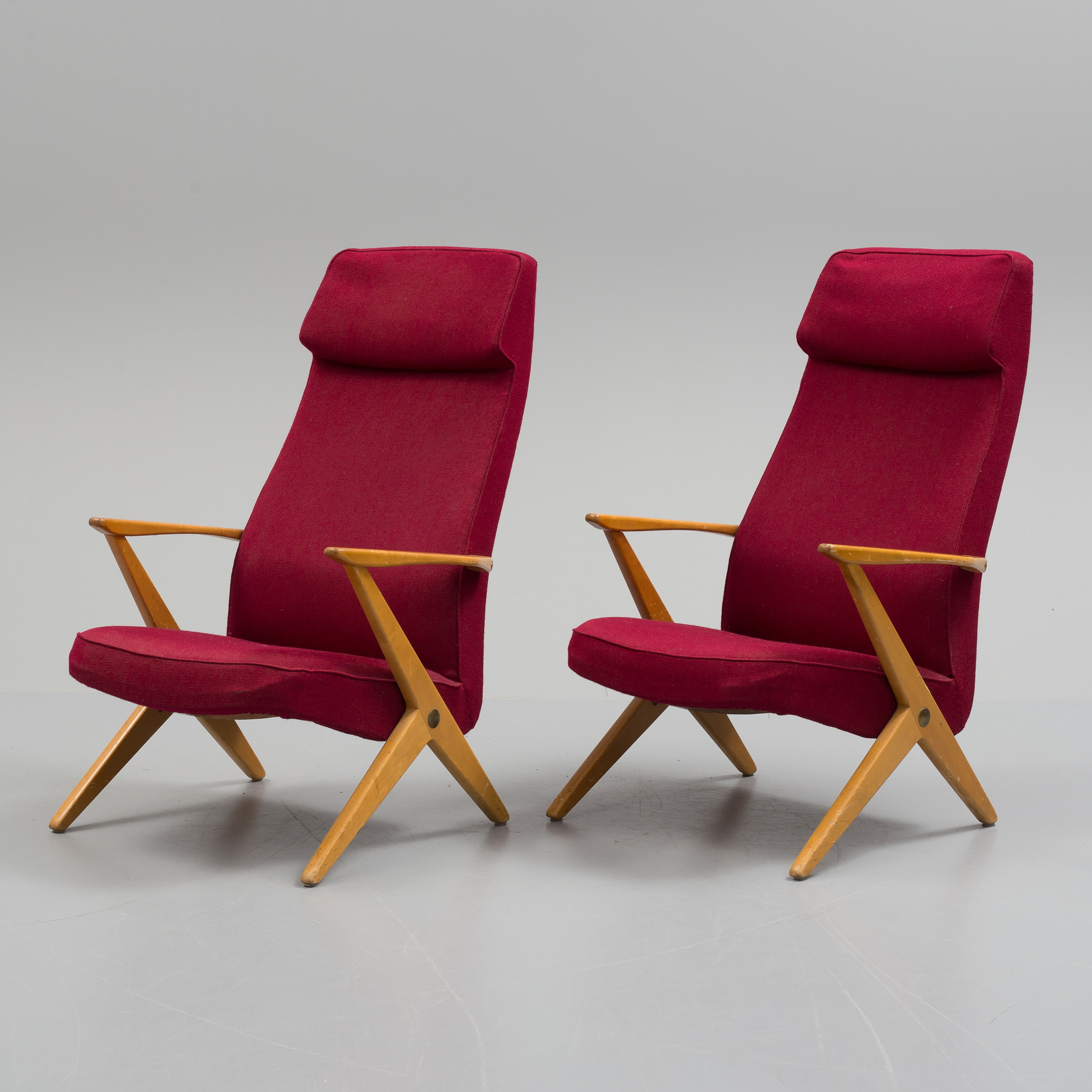 A pair of easy chairs by Bengt Ruda for Nordiska Kompaniet. - Bukowskis