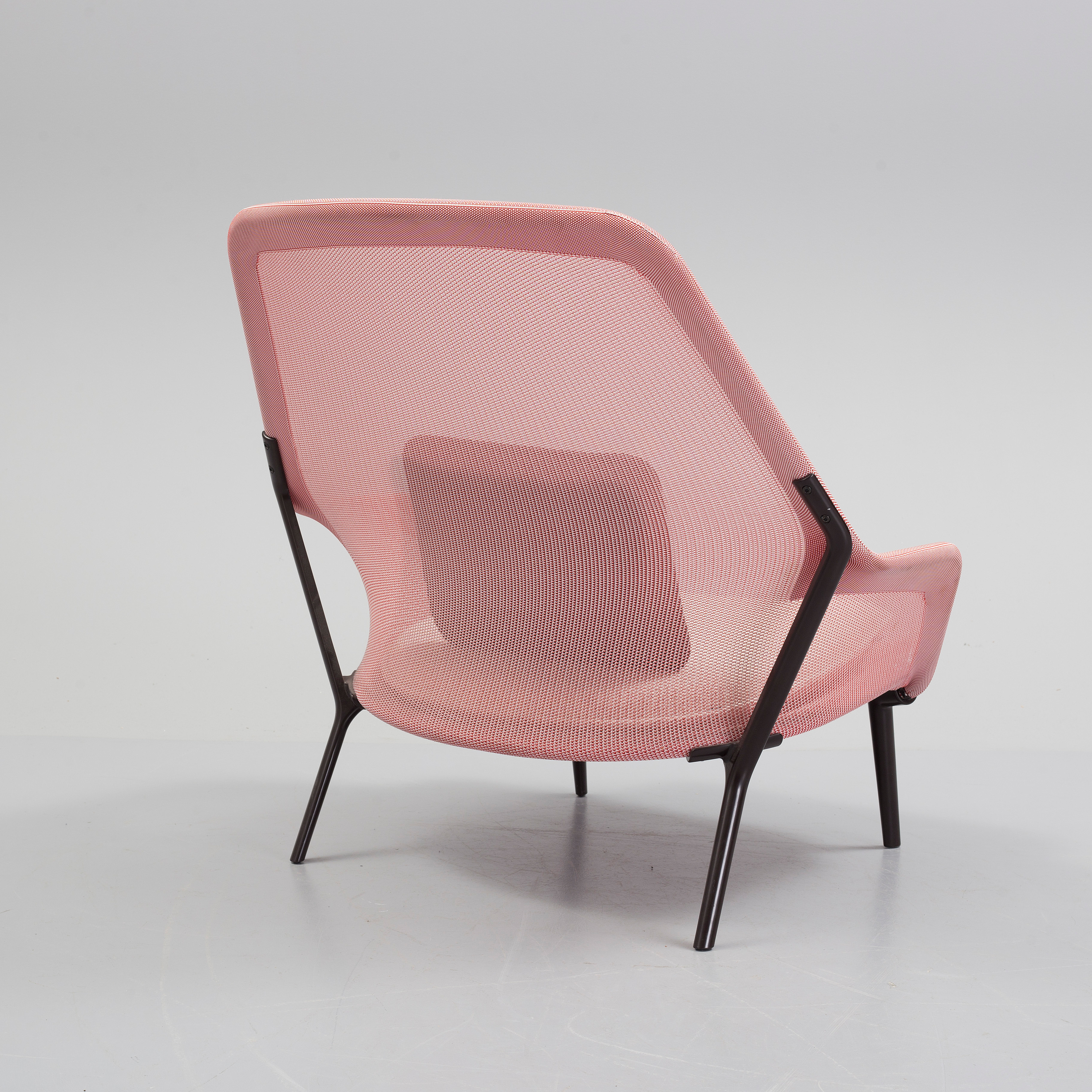 A "Slow" lounge chair by Ronan & Erwan Bouroullec for Vitra. - Bukowskis