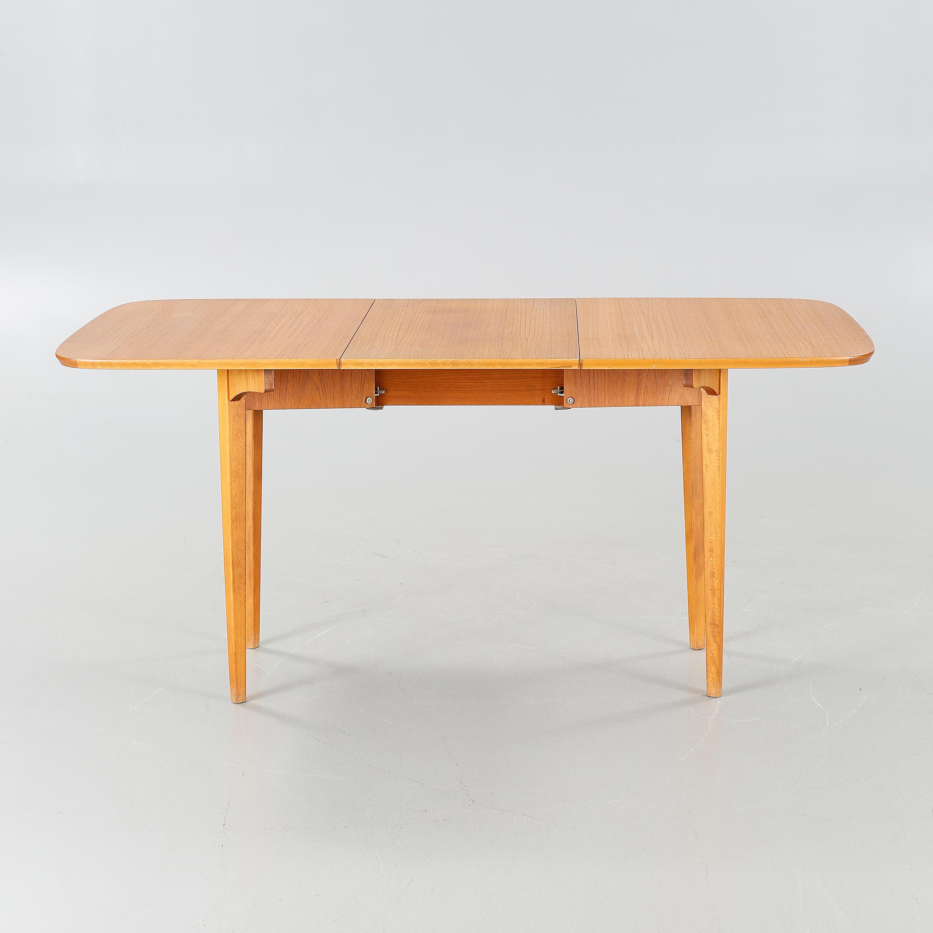 A 1950/60s table. - Bukowskis