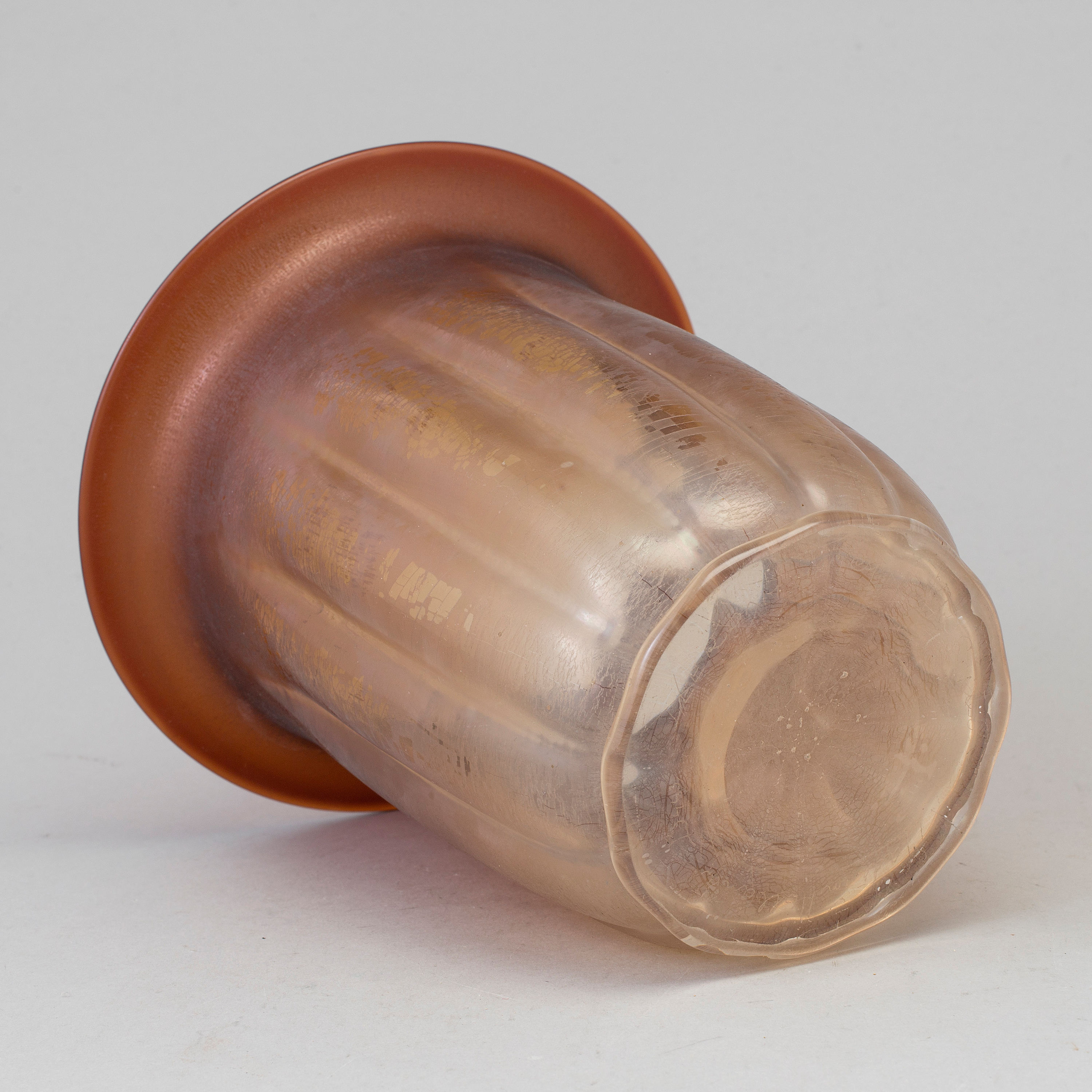 An Andries Dirk Copier amber coloured tin craquelé glass vase, Leerdam ...