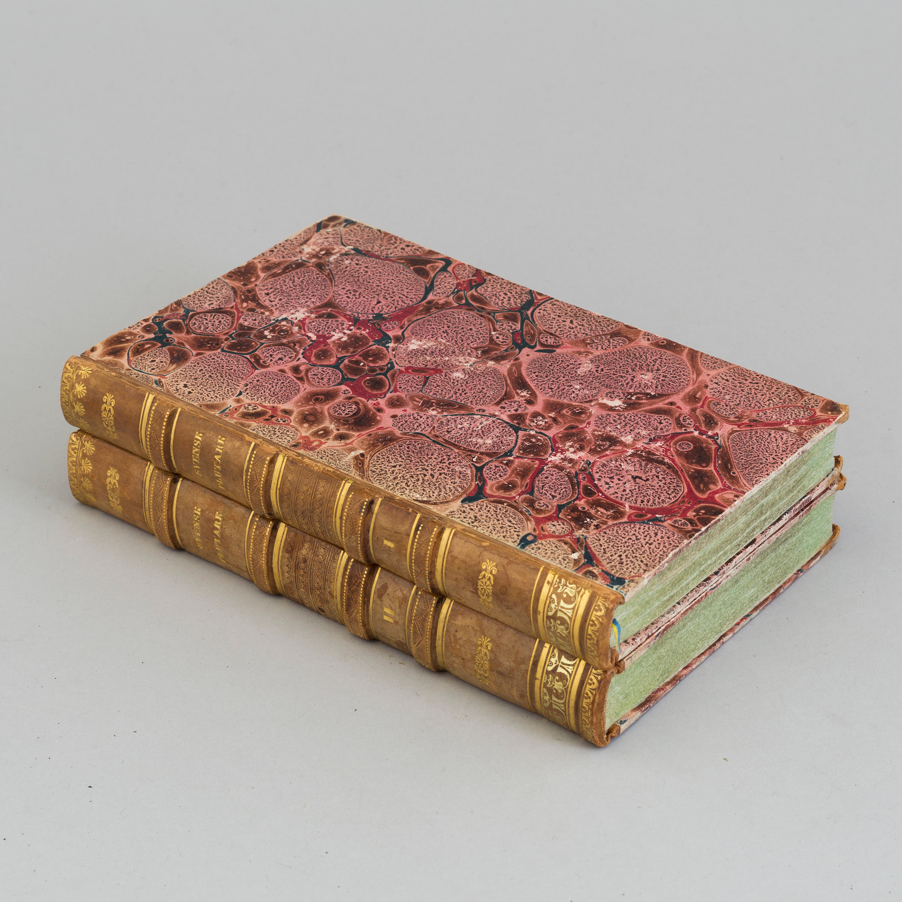 BÖCKER: 2 volymer, Svensk Plutark, JF af Lundblad, tryckt hos Kongl ...