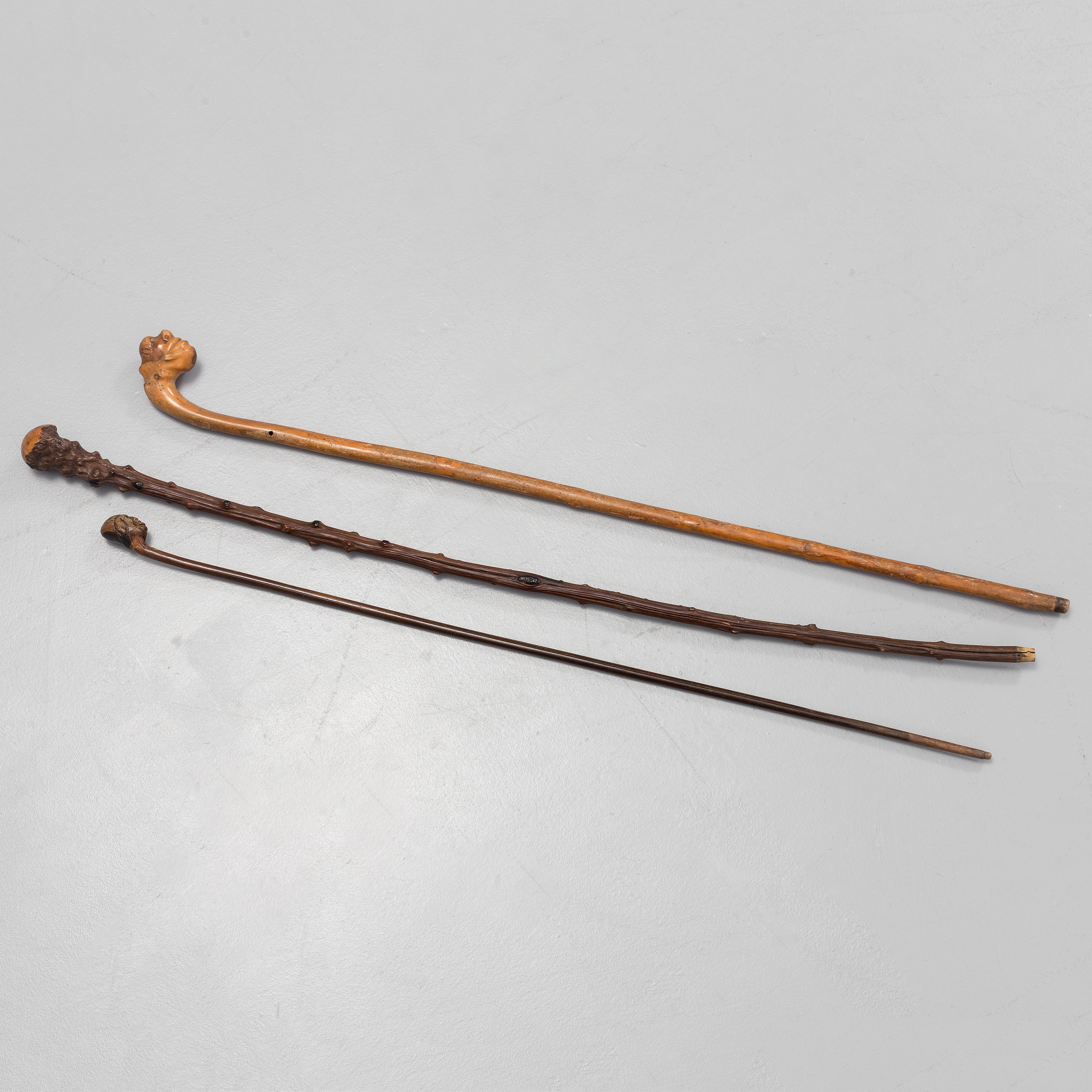 THREE WALKING STICKS, 18th/19th century. - Bukowskis