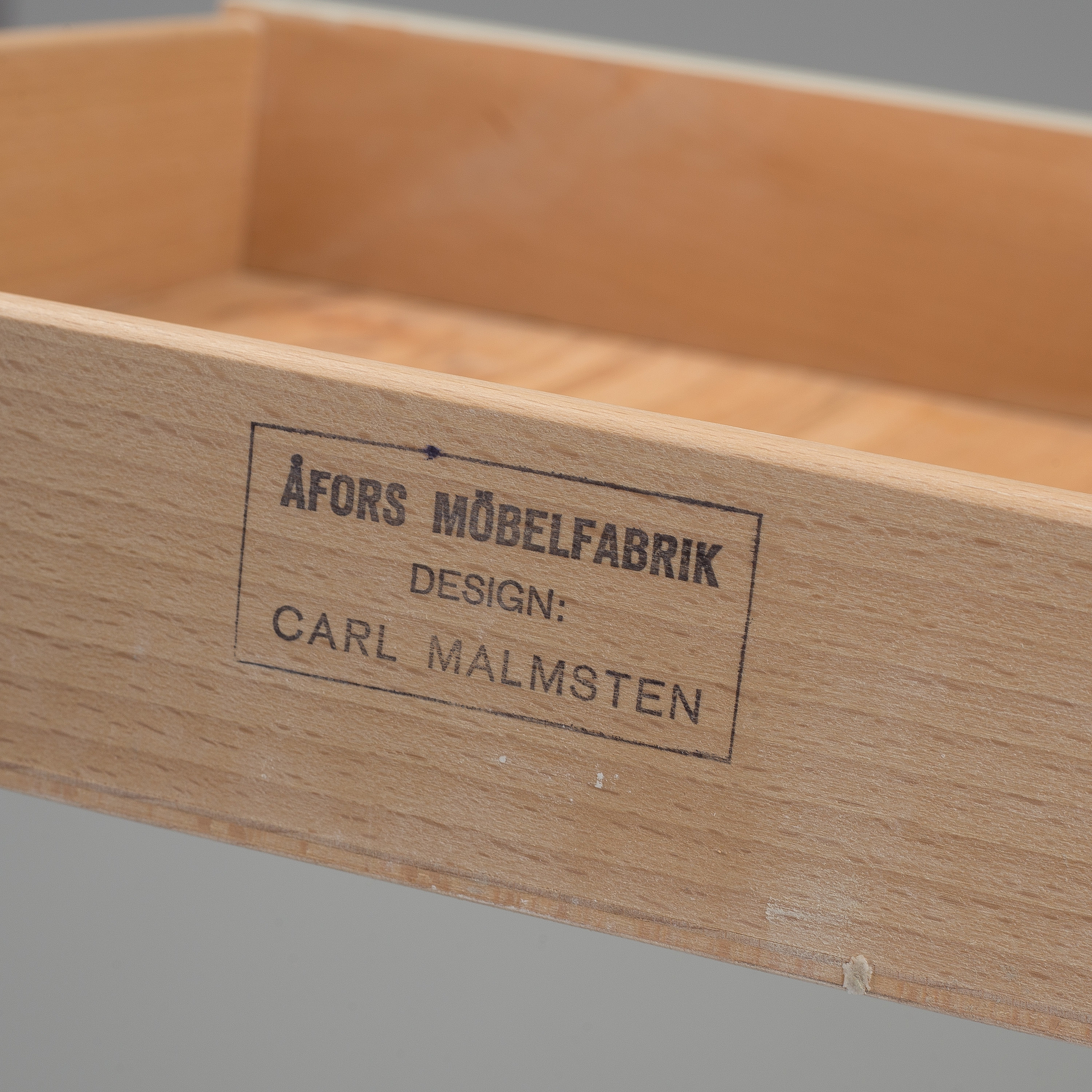 A 'Herrgården' cabinet by Carl Malmsten. - Bukowskis