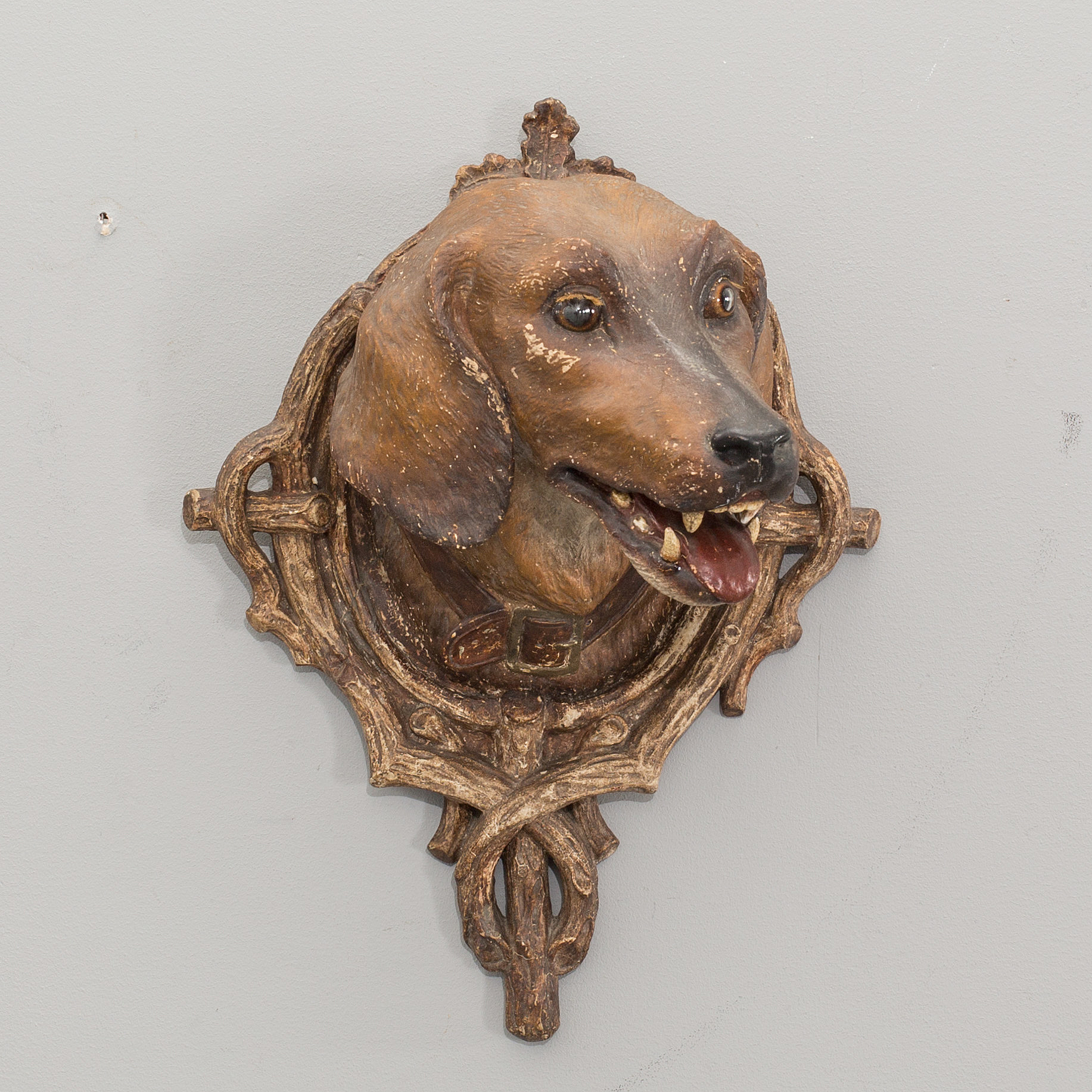 A late 19th cetury wall sculpture. - Bukowskis