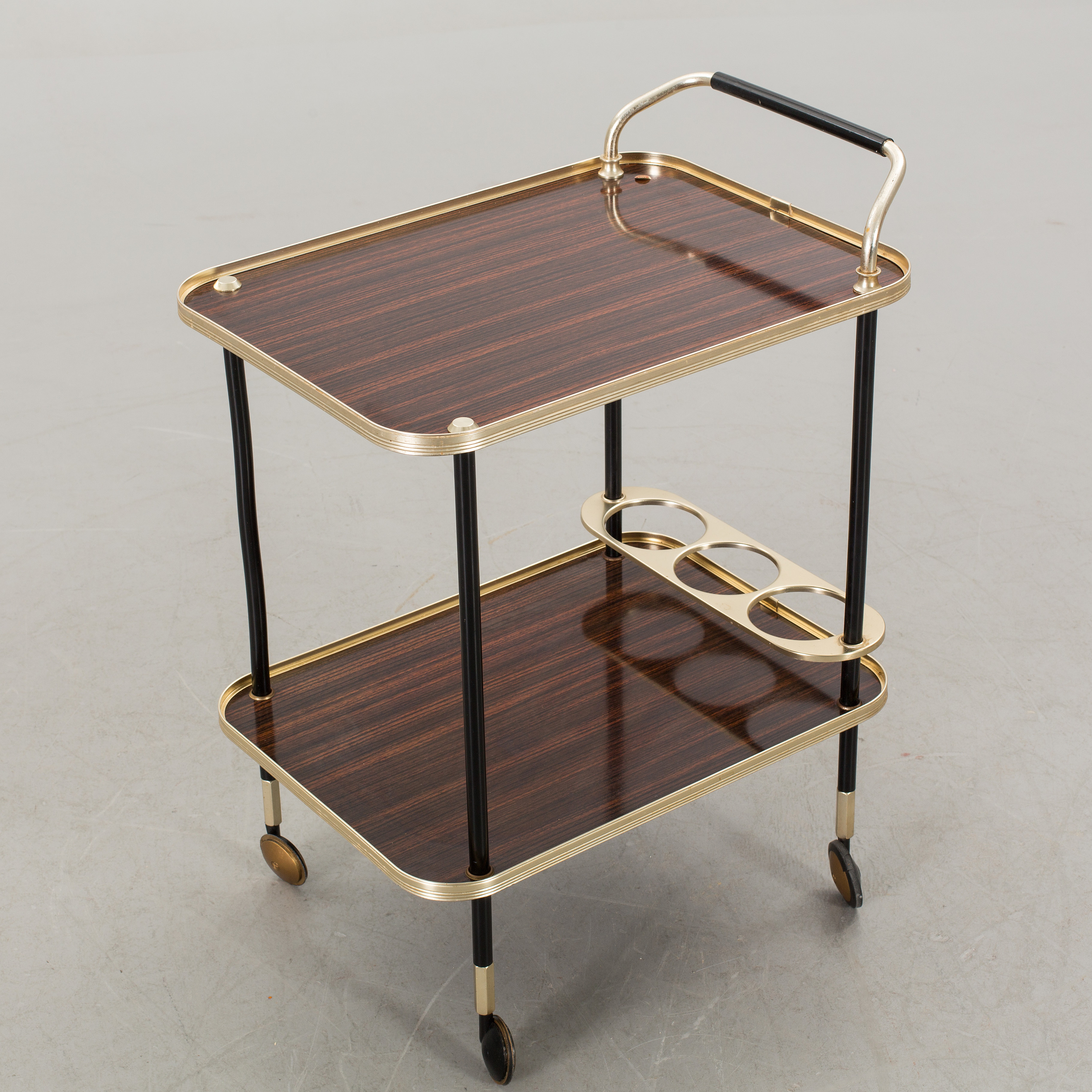 SERVERINGSVAGN, MG, Made in Italy, 1960-tal. - Bukowskis