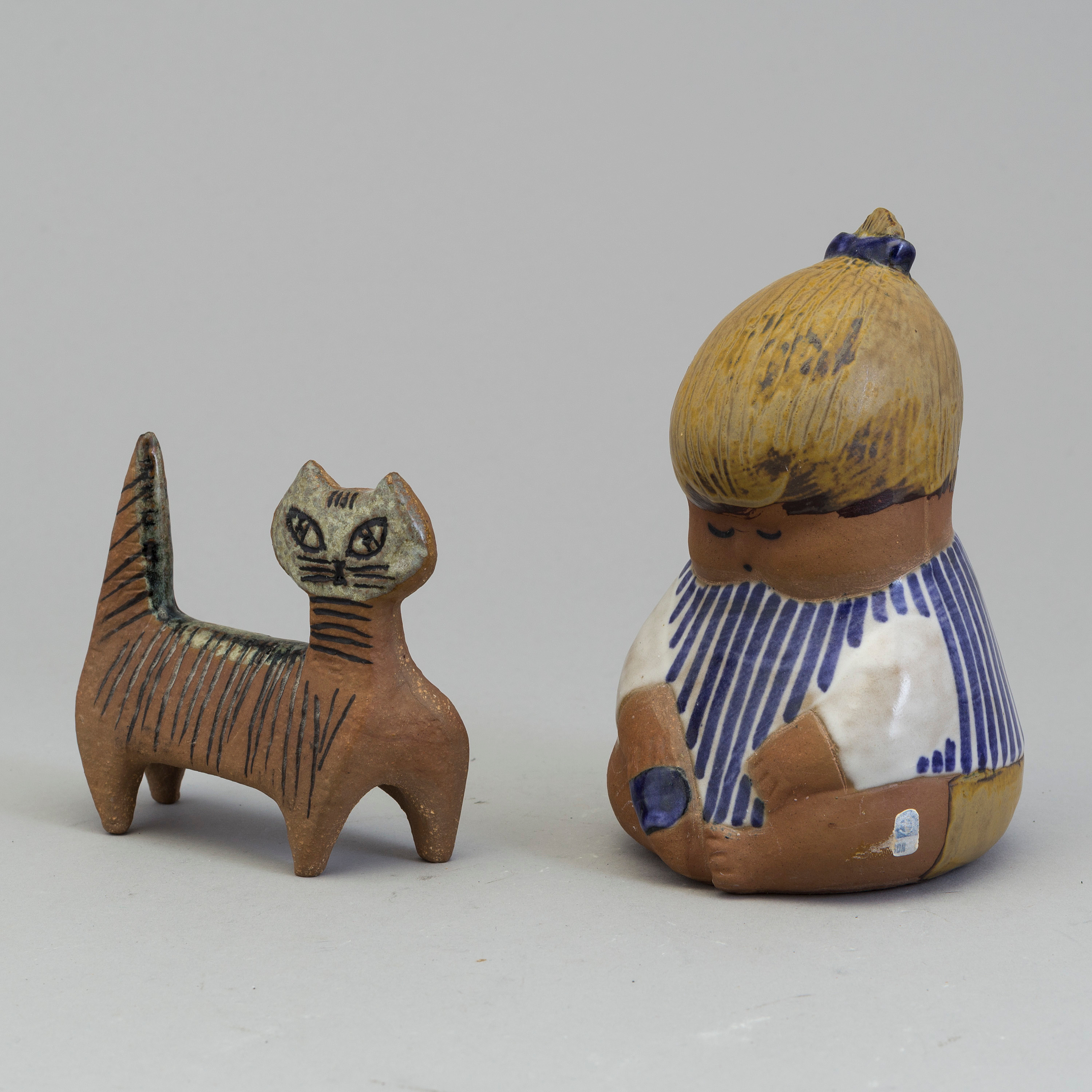 LISA LARSON, figuriner, 2 st, stengods, Gustavsberg. - Bukowskis