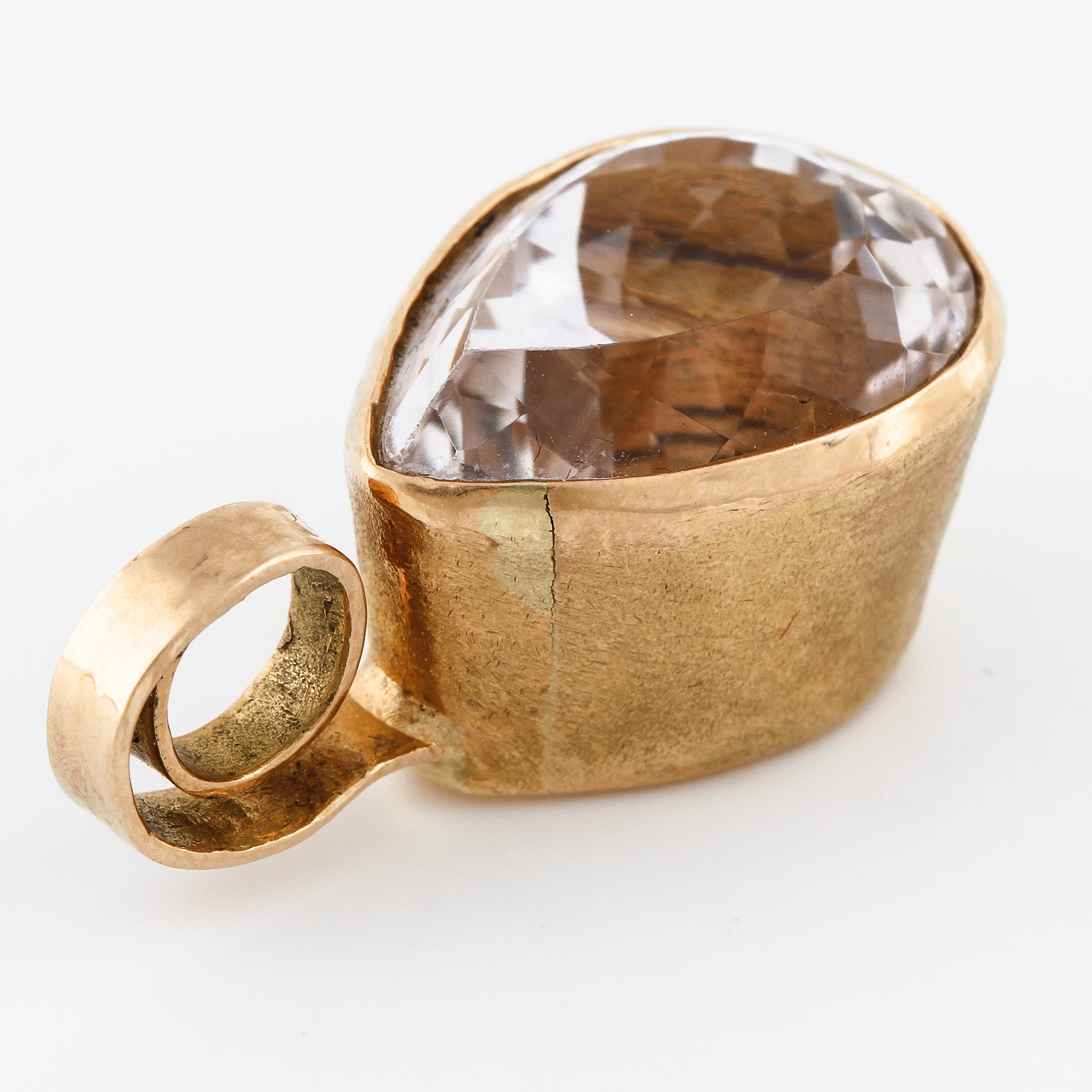 A pear cut kunzite pendant by Berndt Böhme, Göteborg. - Bukowskis
