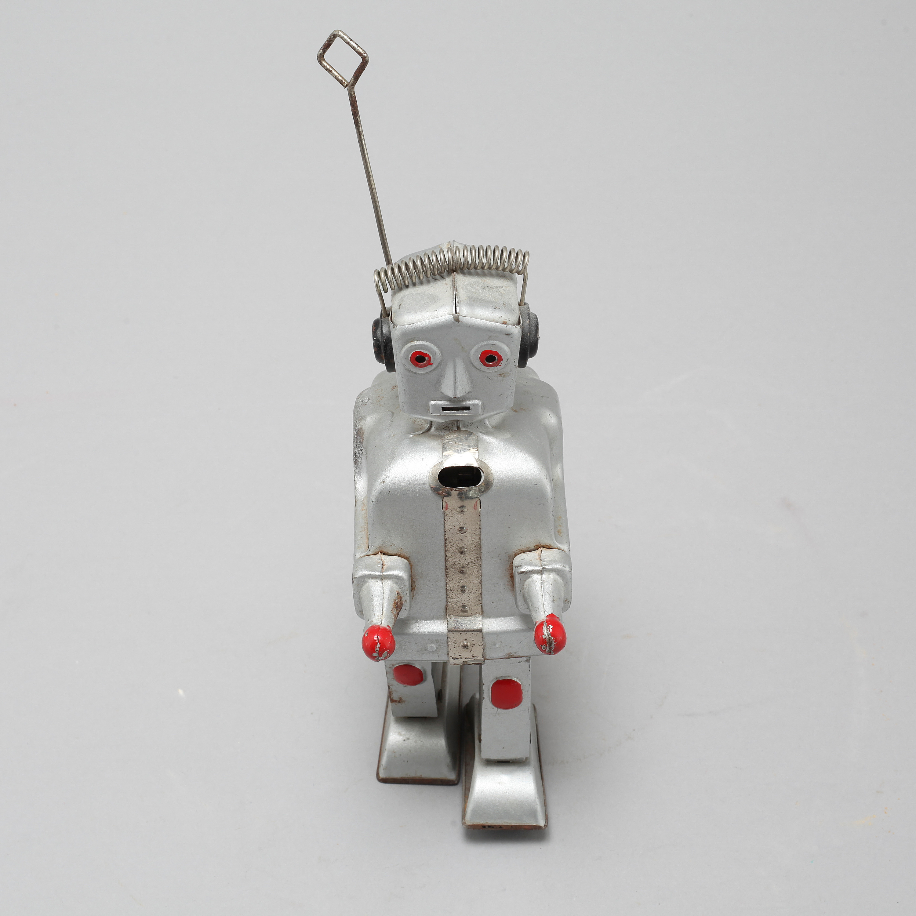 A 1950s Strenco Robot ST-1 from Germany. - Bukowskis
